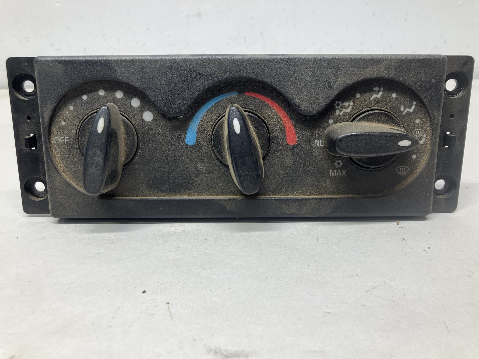 3545543C4 | International 7400 Heater & AC Temperature Control for Sale