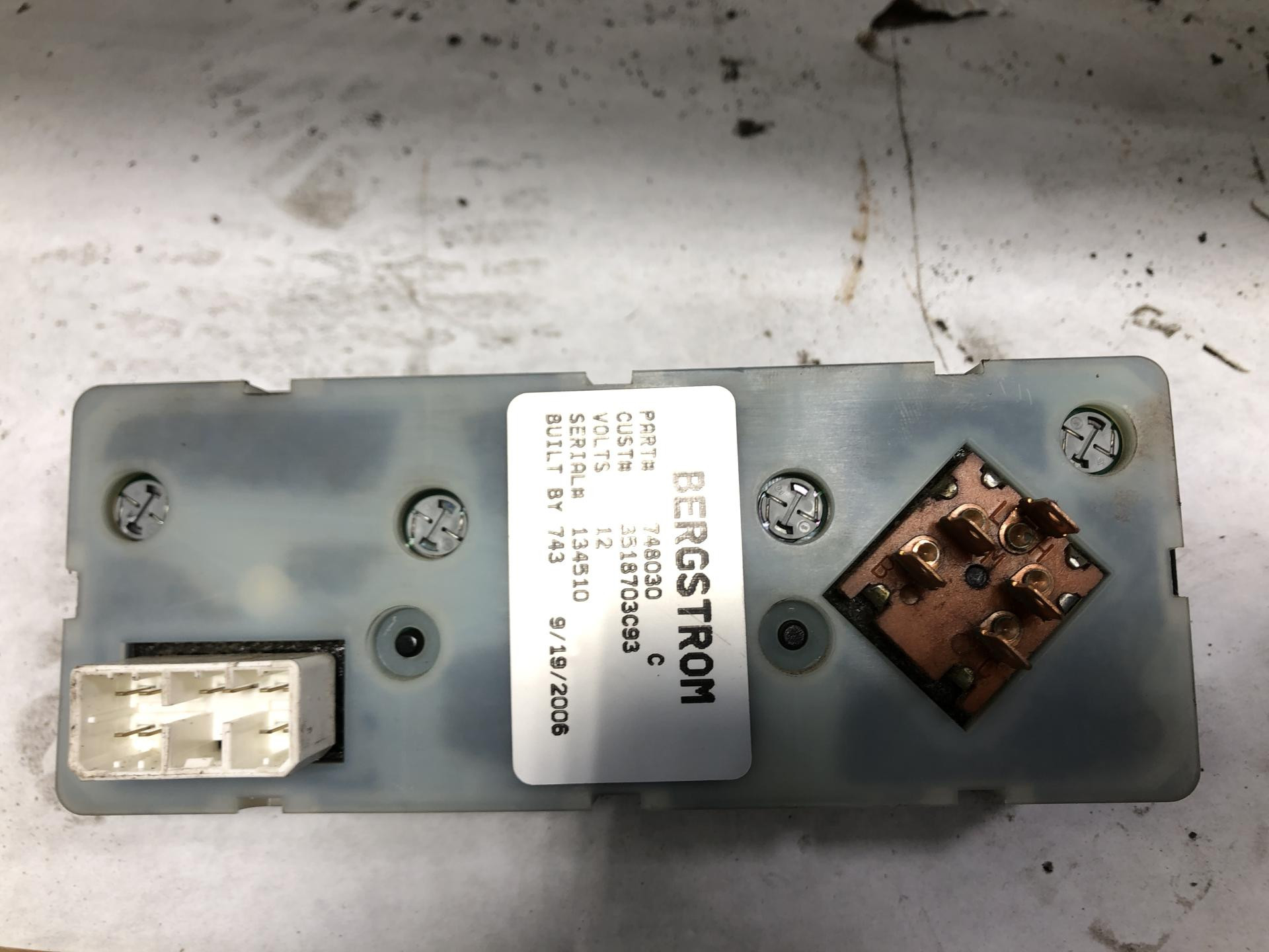 3518703C93 | International 9200 Heater & AC Temperature Control for Sale