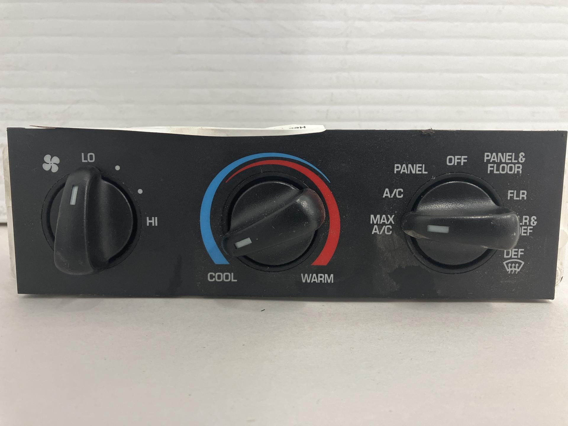 2FRH-19E758-AB | Sterling A9513 Heater & AC Temperature Control for Sale