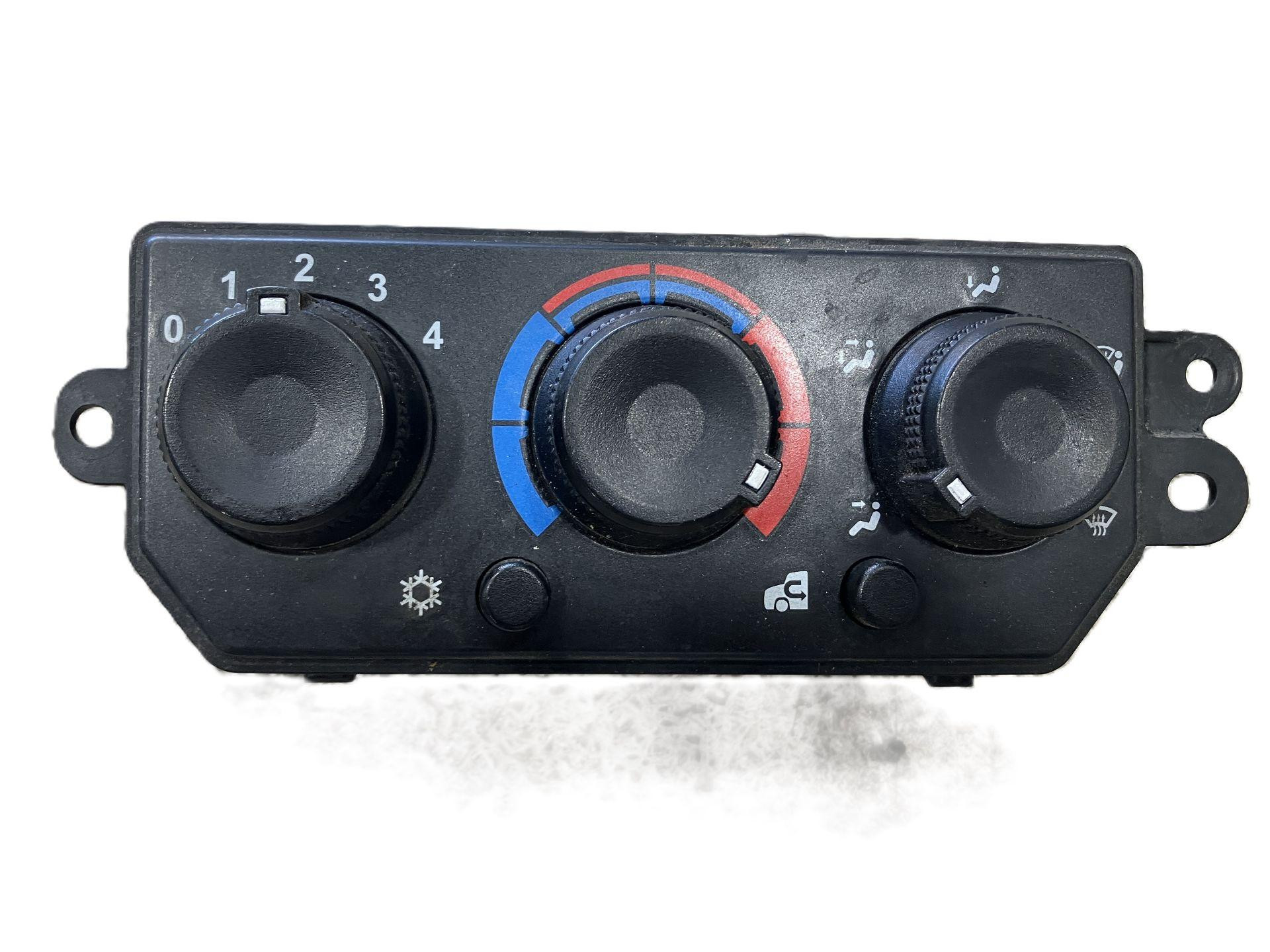 GX950005 | Mack ANTHEM (AN) Heater & AC Temperature Control for Sale