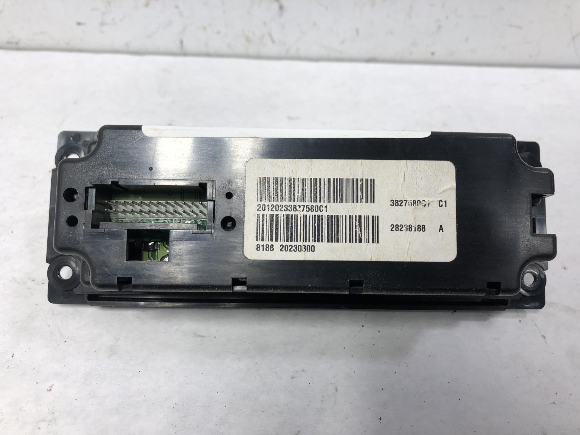 3827580C1 | International DURASTAR (4300) Heater & AC Temperature Control f