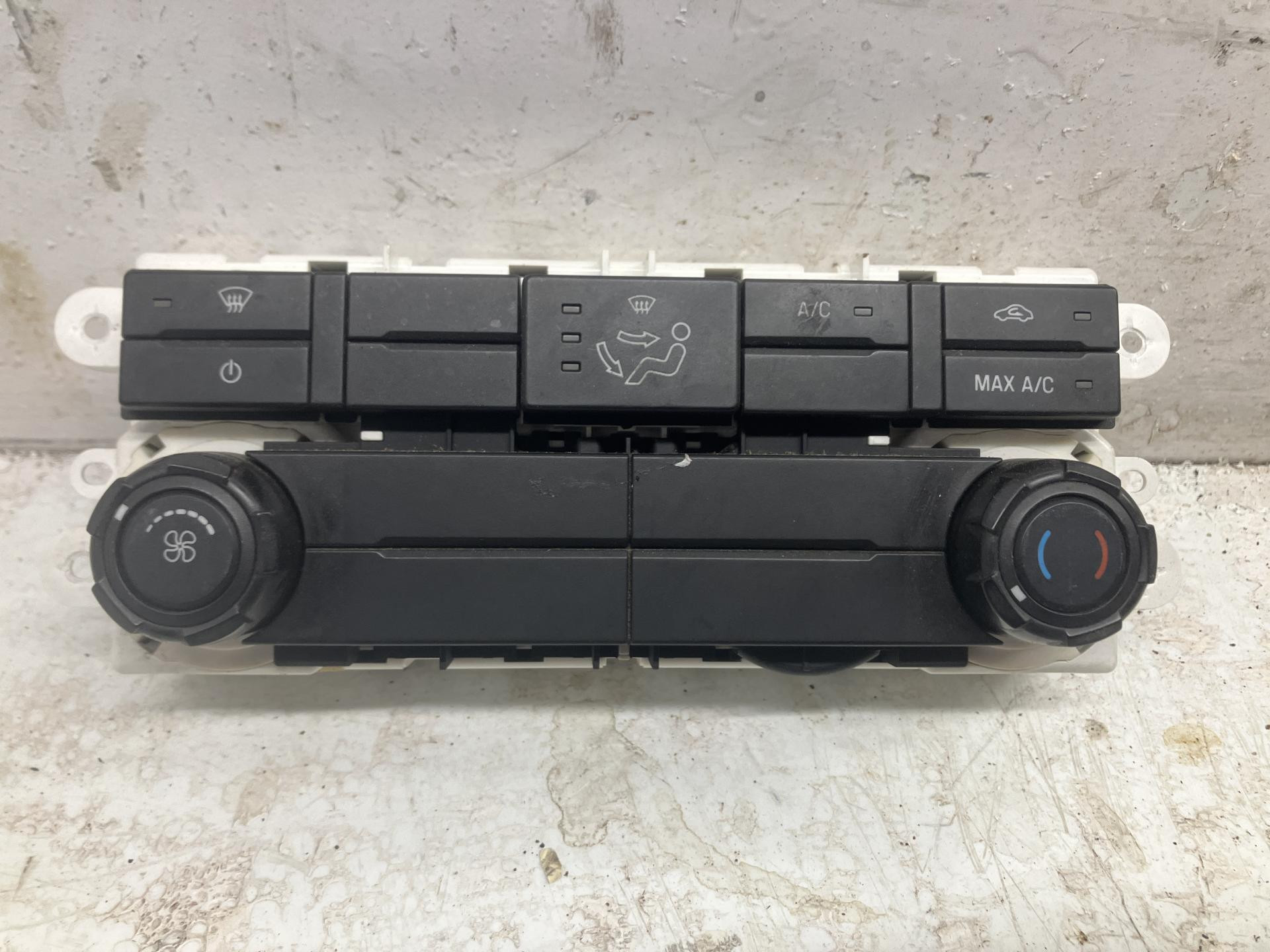 LC4Z19980B | Ford F450 SUPER DUTY Heater & AC Temperature Control for Sale