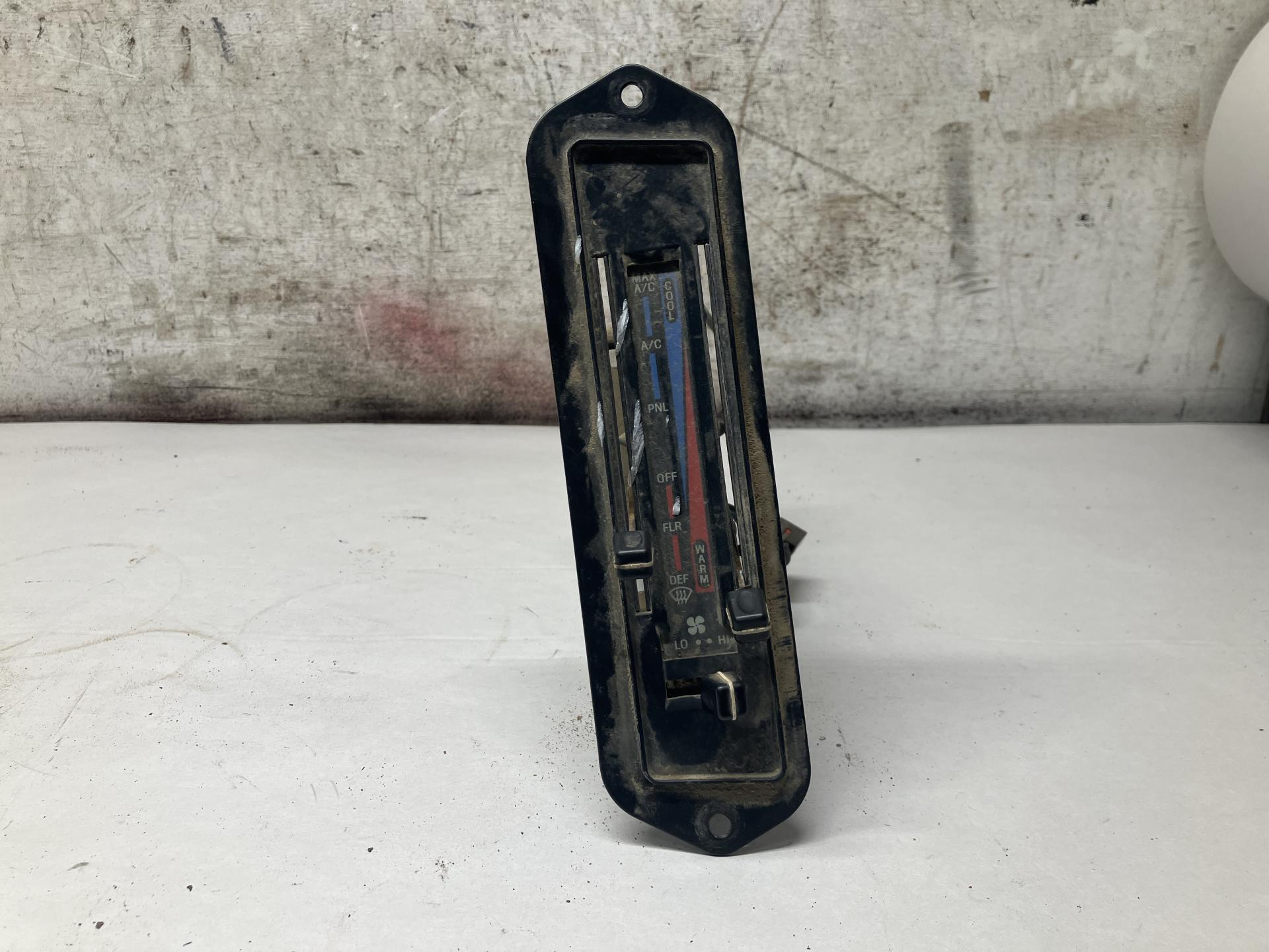 F1HH-19A884-AB | Ford LNT9000 Heater & AC Temperature Control for Sale