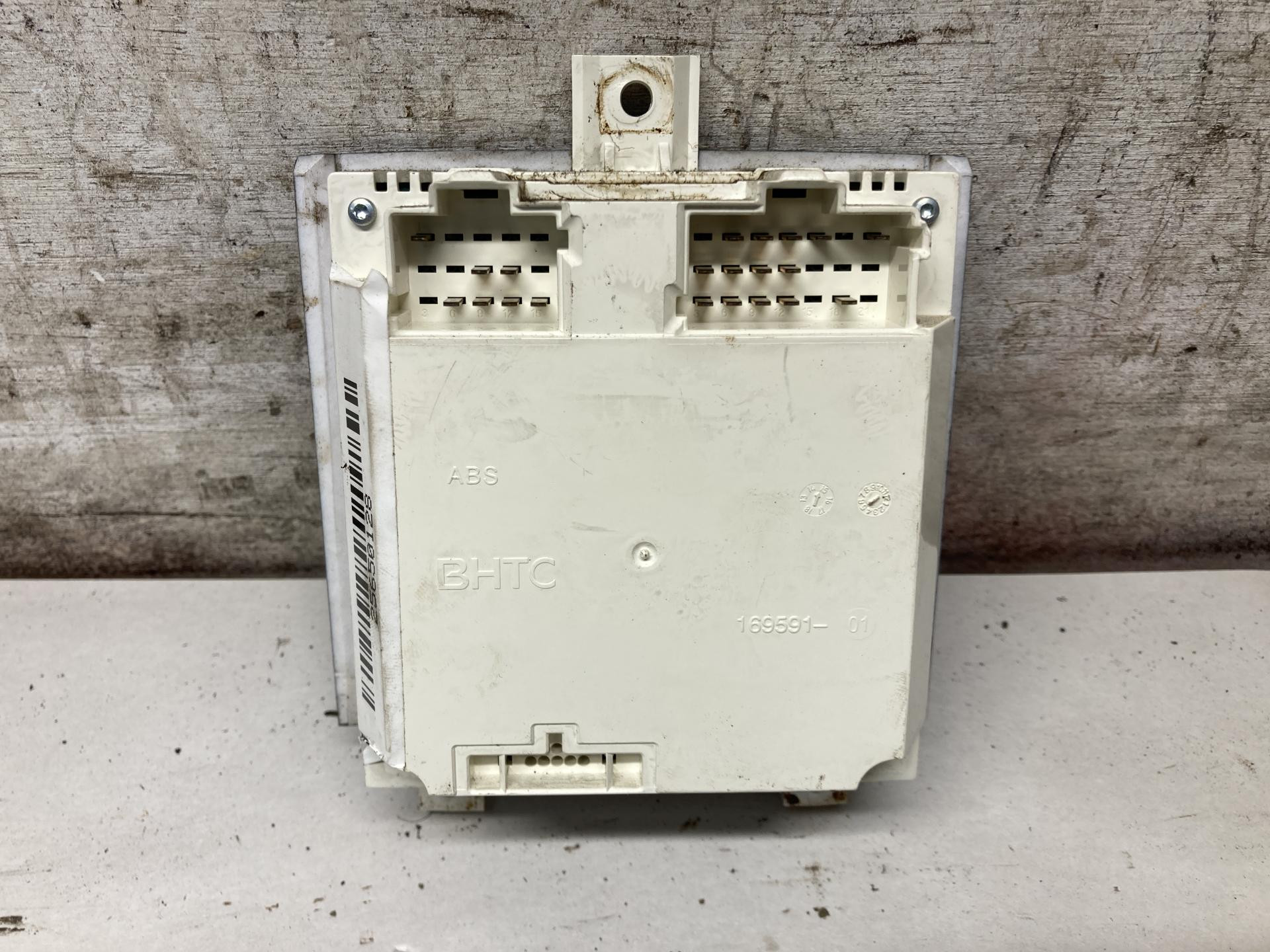 21326144 | Volvo VNL Heater & AC Temperature Control for Sale