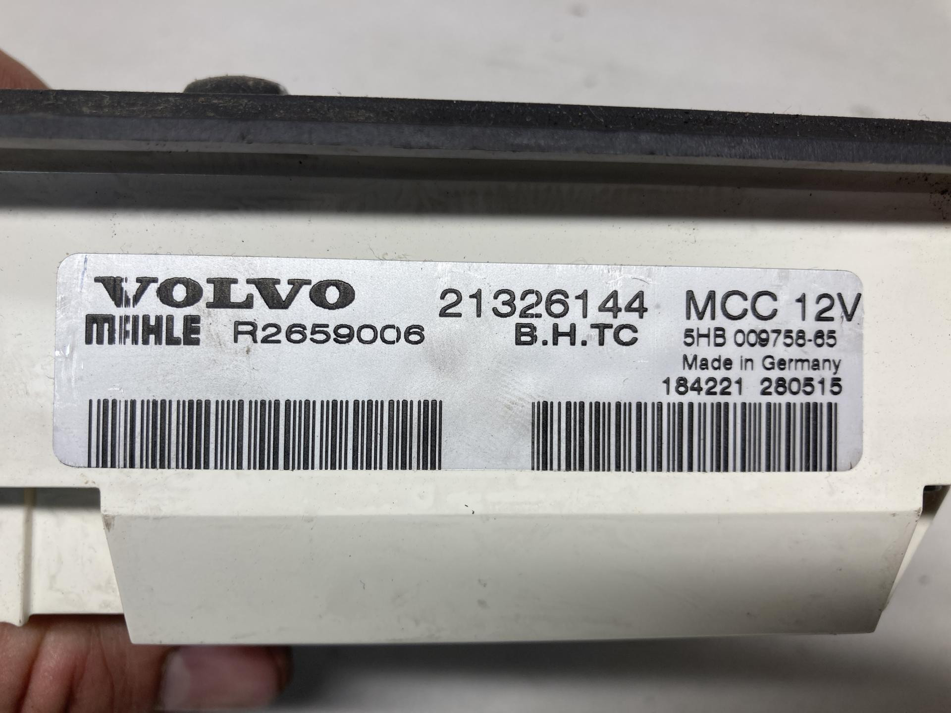 21326144 | Volvo VNL Heater & AC Temperature Control for Sale