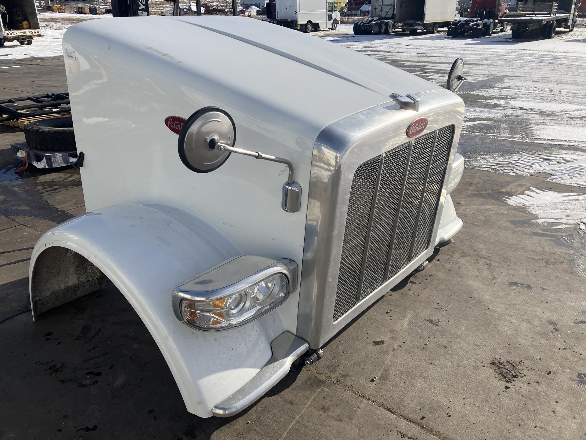 L79-6054 | Peterbilt 367 Hood for Sale