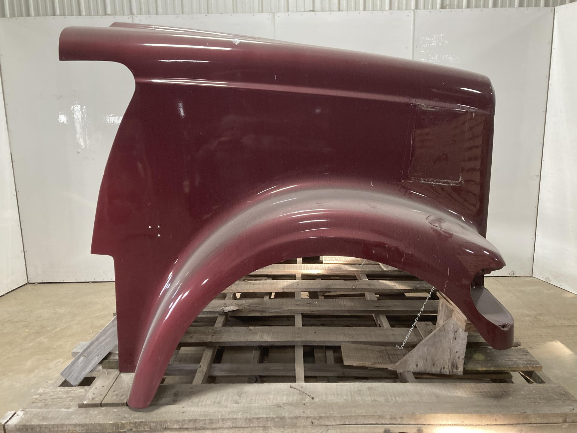 07-12522 | International 9900 Hood for Sale