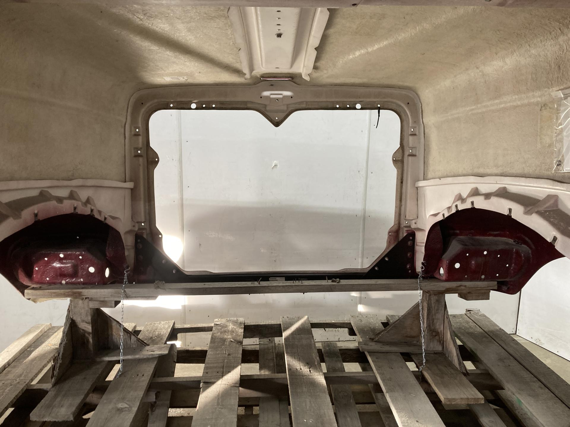 07-12522 | International 9900 Hood for Sale