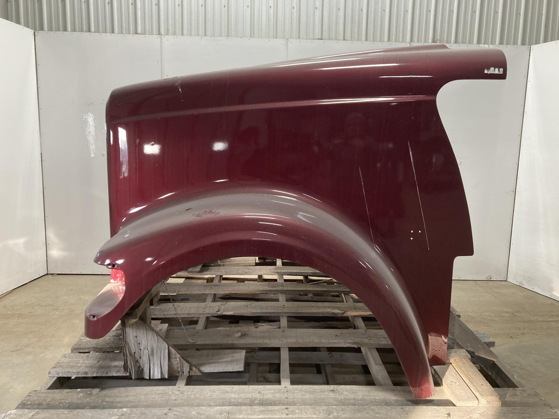 07-12522 | International 9900 Hood for Sale