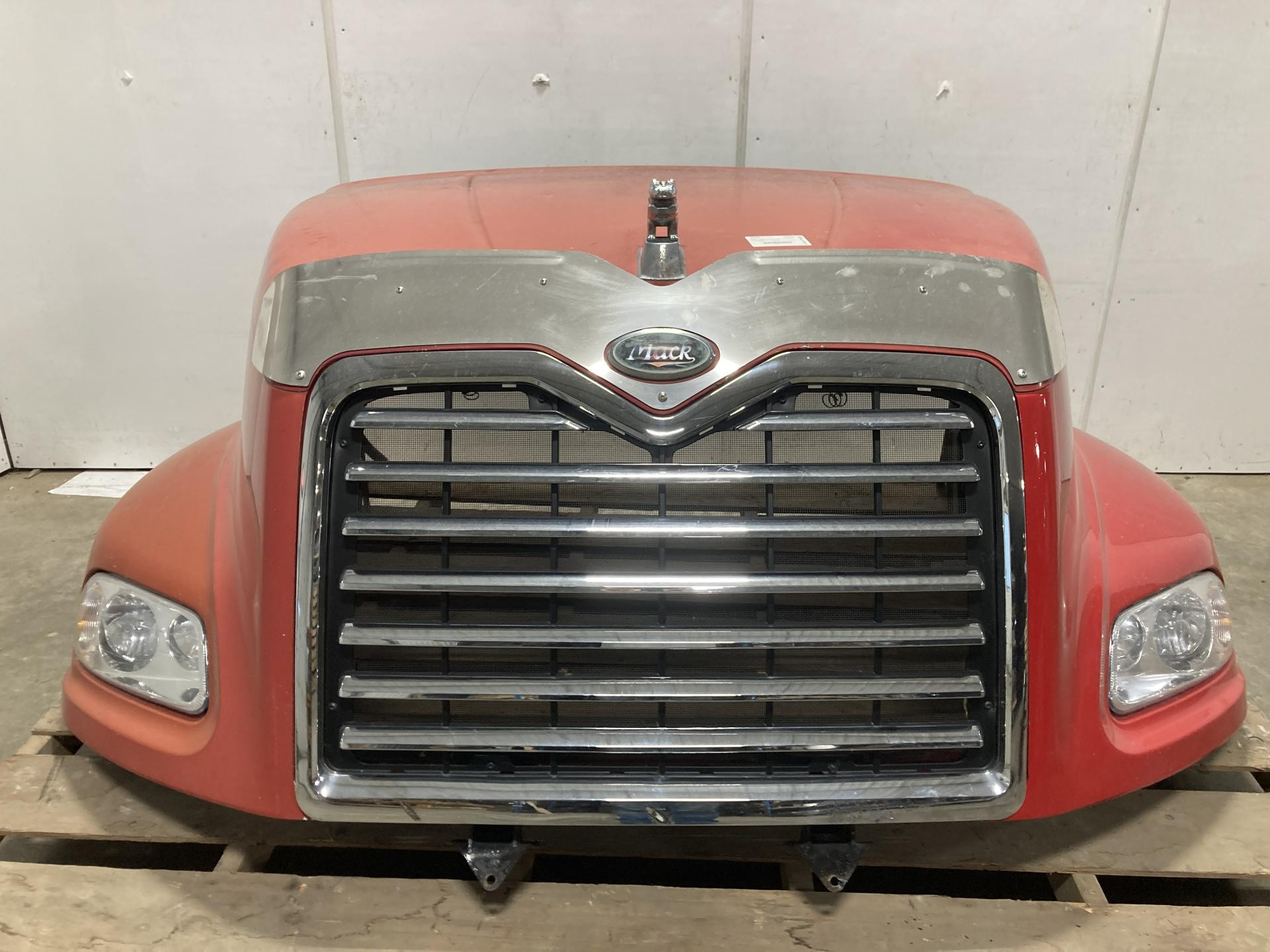 1QM5867M | Mack CXN Hood for Sale