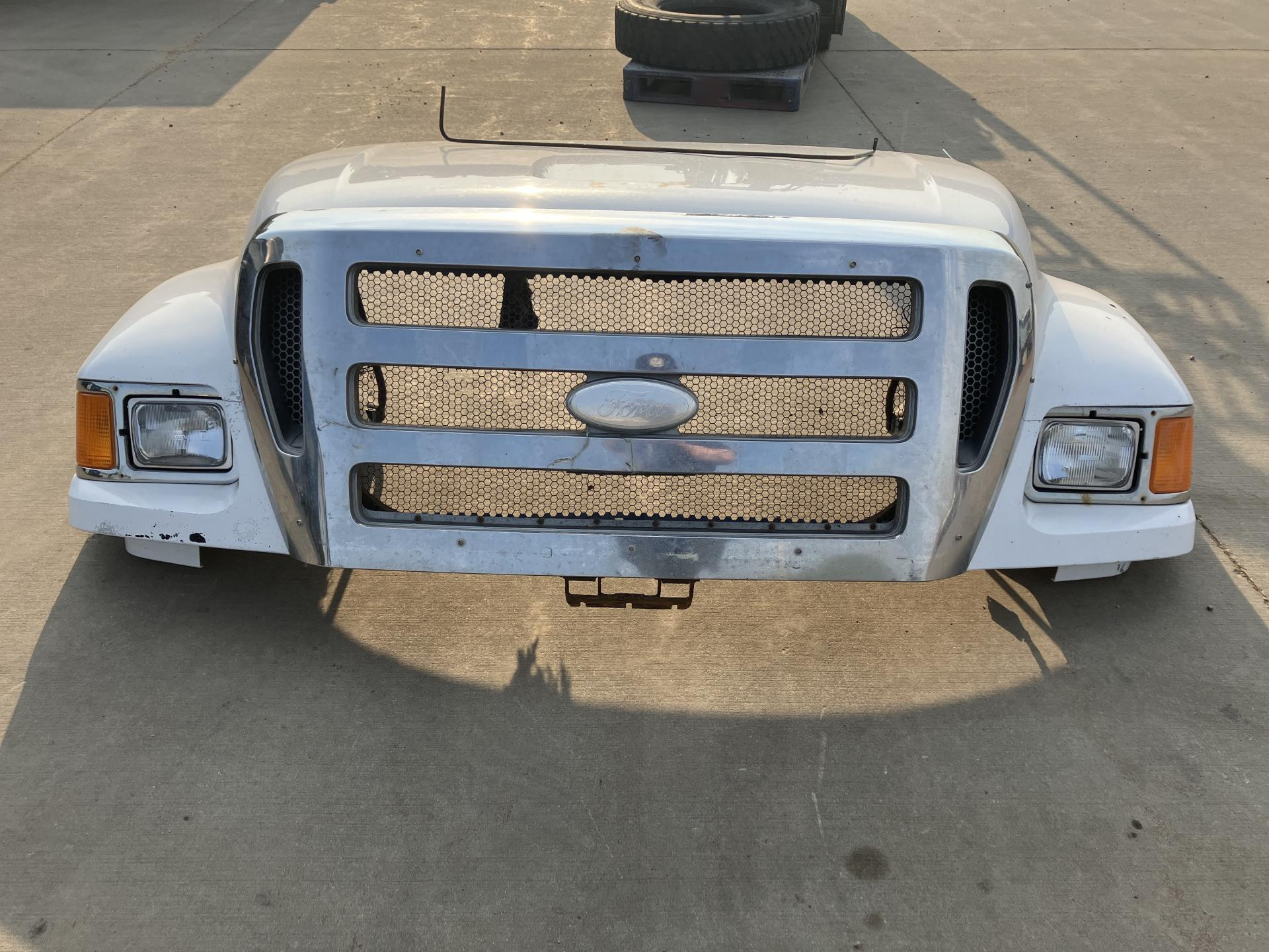4C4Z16612AA | Ford F750 Hood for Sale