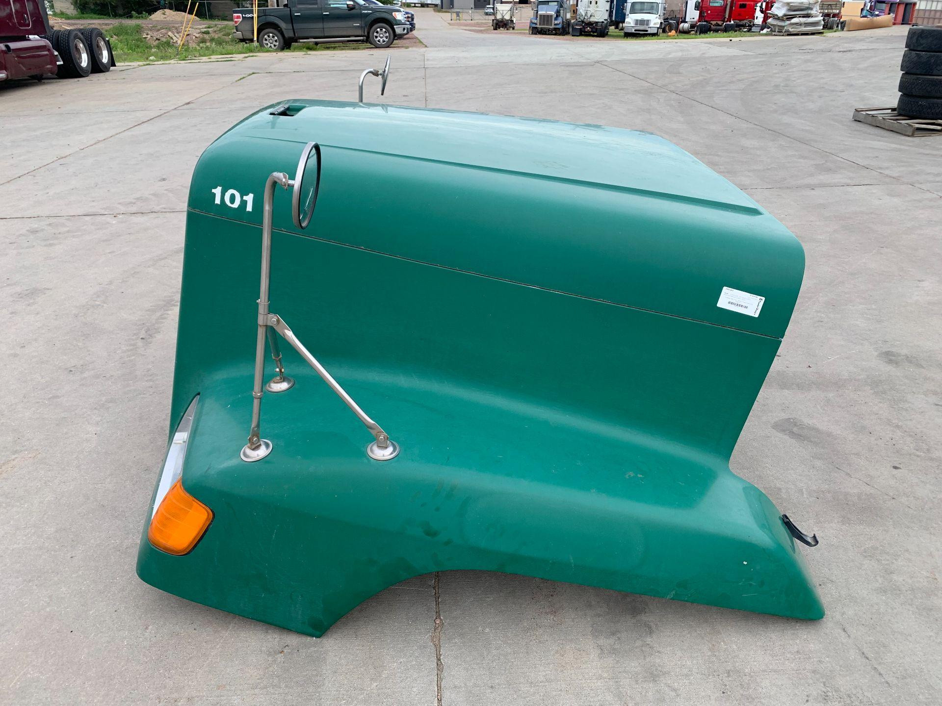 Freightliner FLD120 Hood for Sale