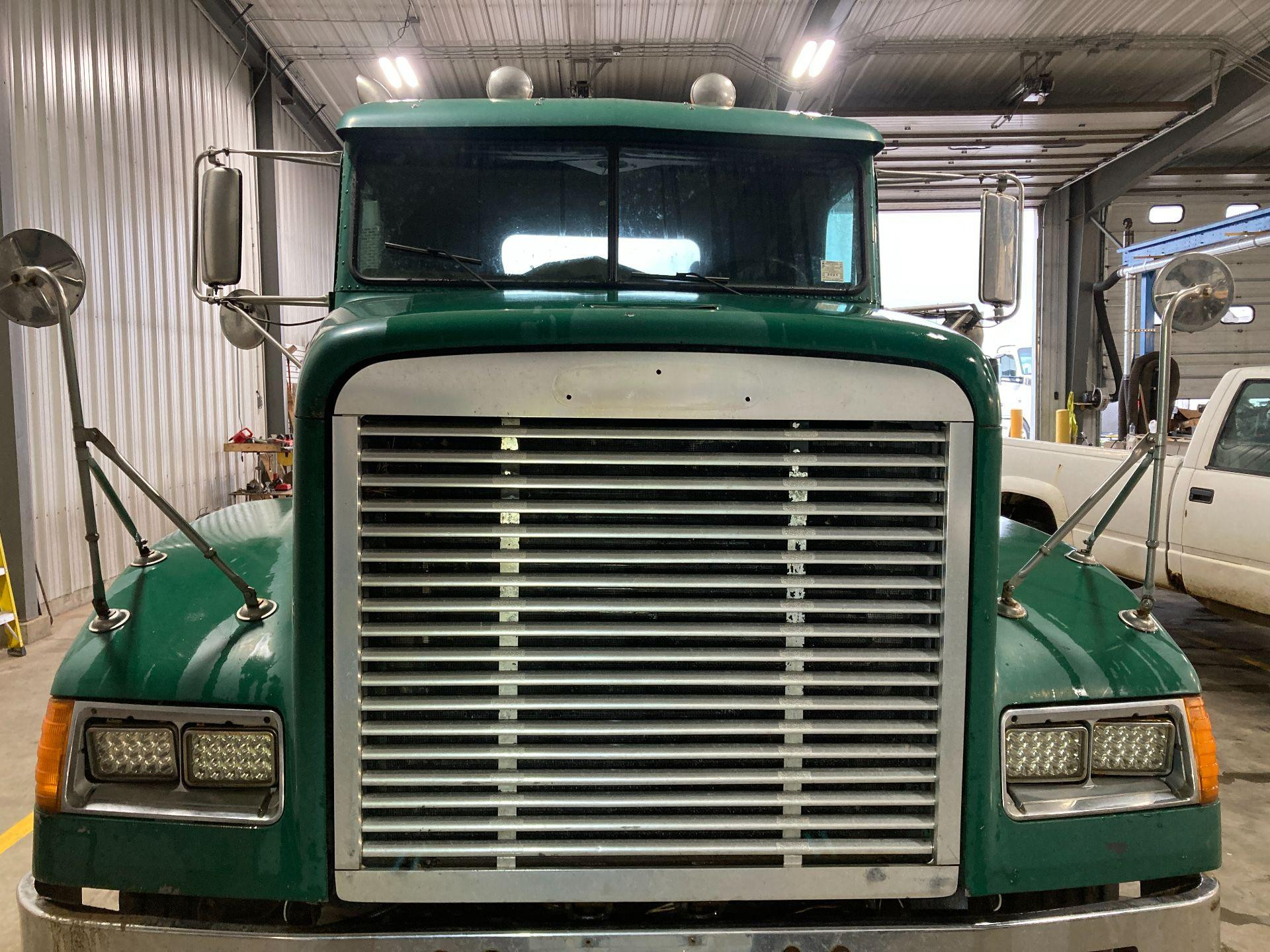 Freightliner FLD120 Hood for Sale