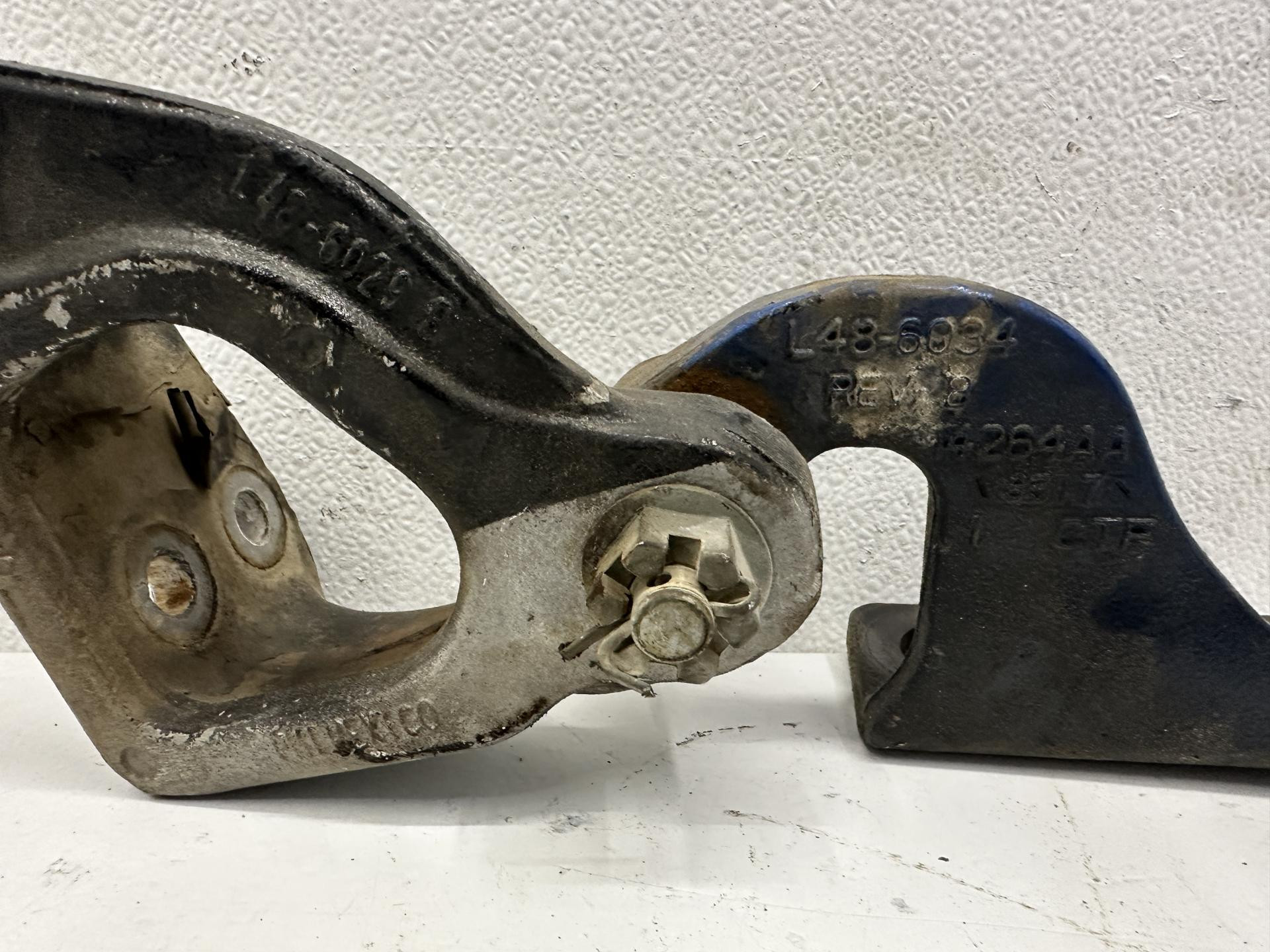 L48-6034 | Peterbilt 389 Hood Hinge for Sale