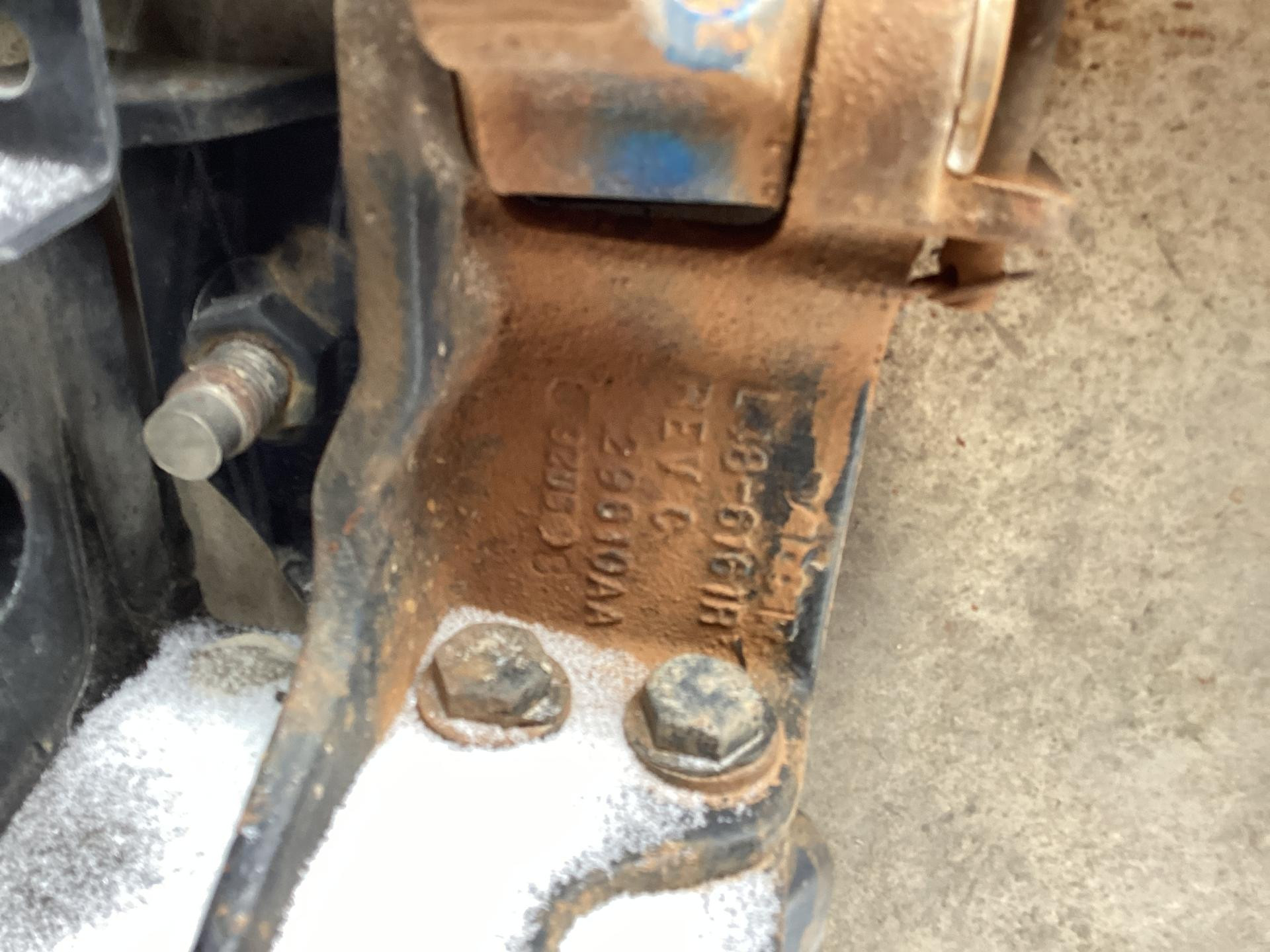 L48-6161L & L-48-6161 | Peterbilt 567 Hood Hinge for Sale