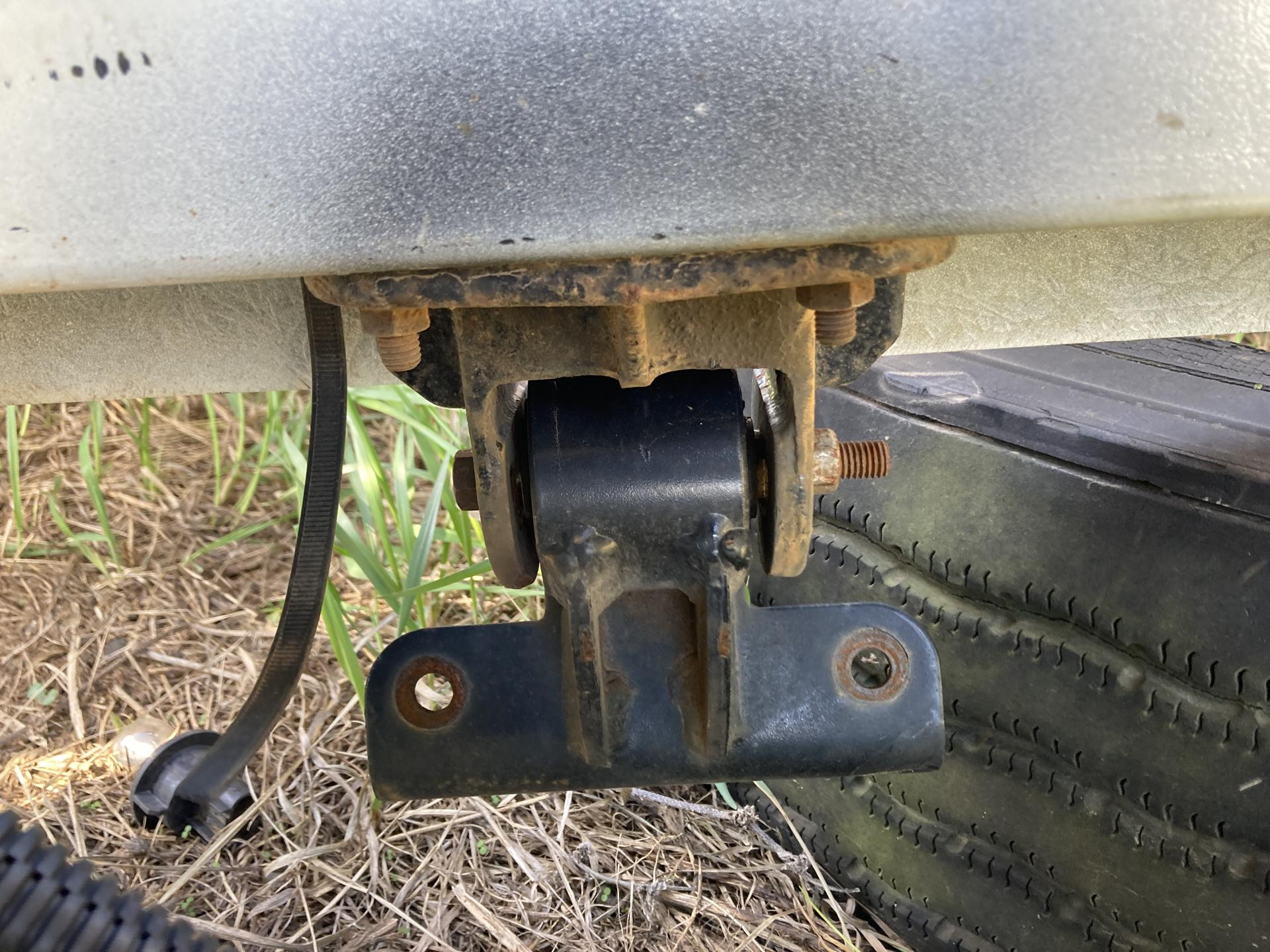 Mack CHU Hood Hinge for Sale