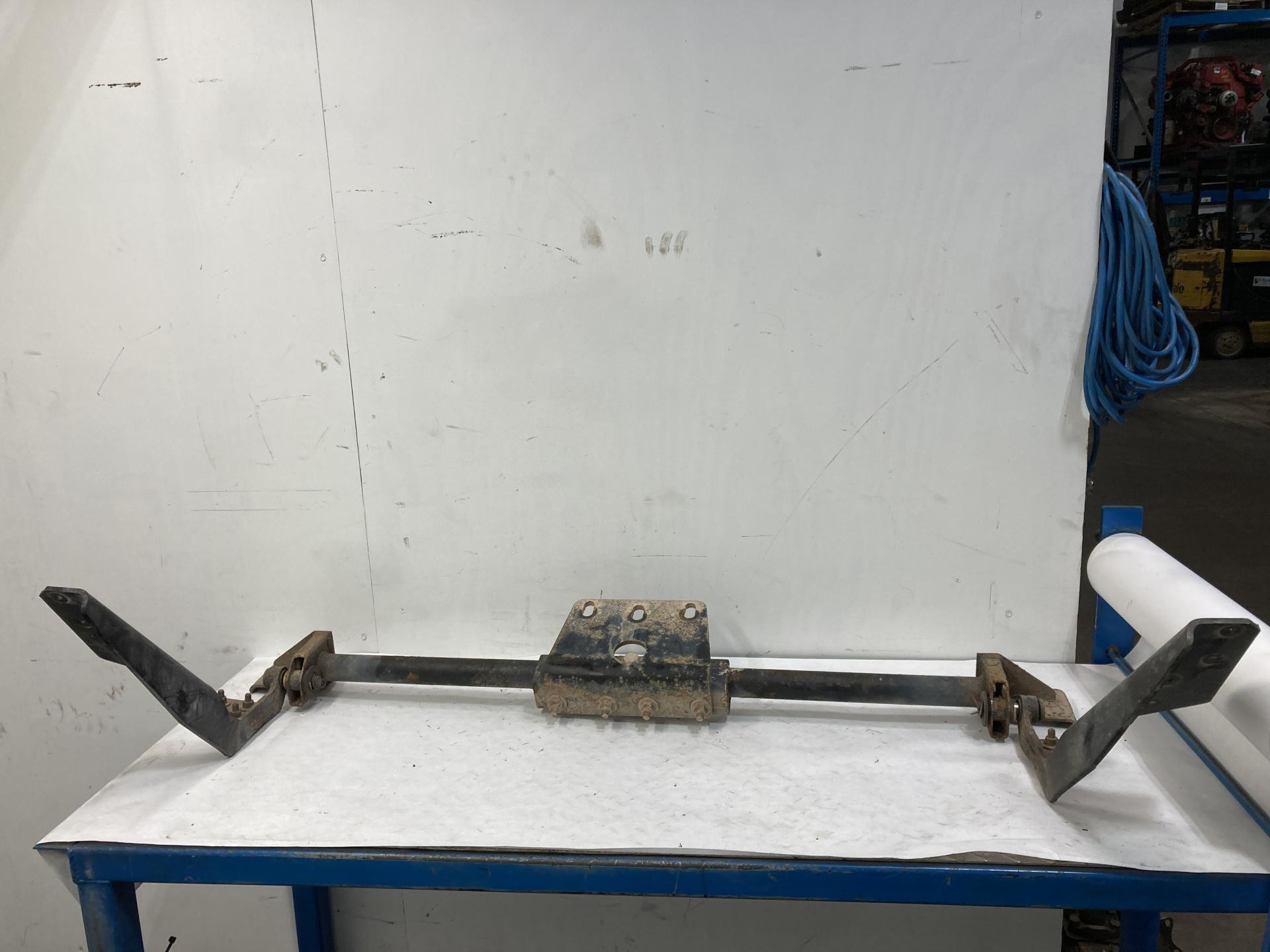 A17-15067-000 | Sterling L9513 Hood Hinge for Sale