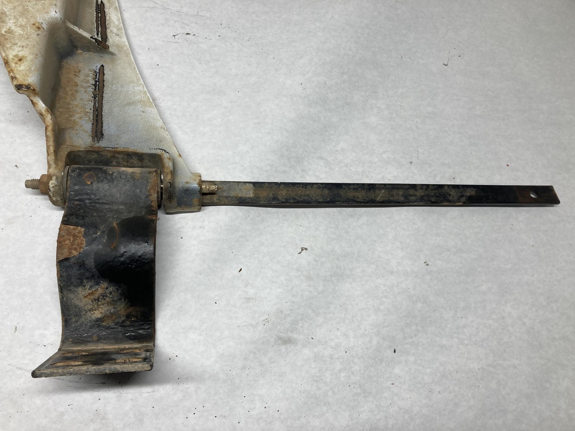 A17-14553-000 | Freightliner M2 106 Hood Hinge for Sale