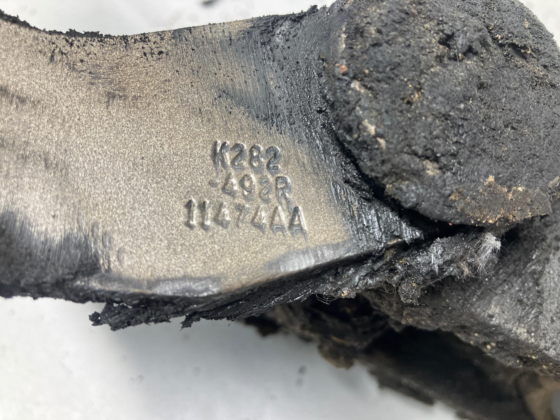 k282-492r | Kenworth T600 Hood Hinge for Sale