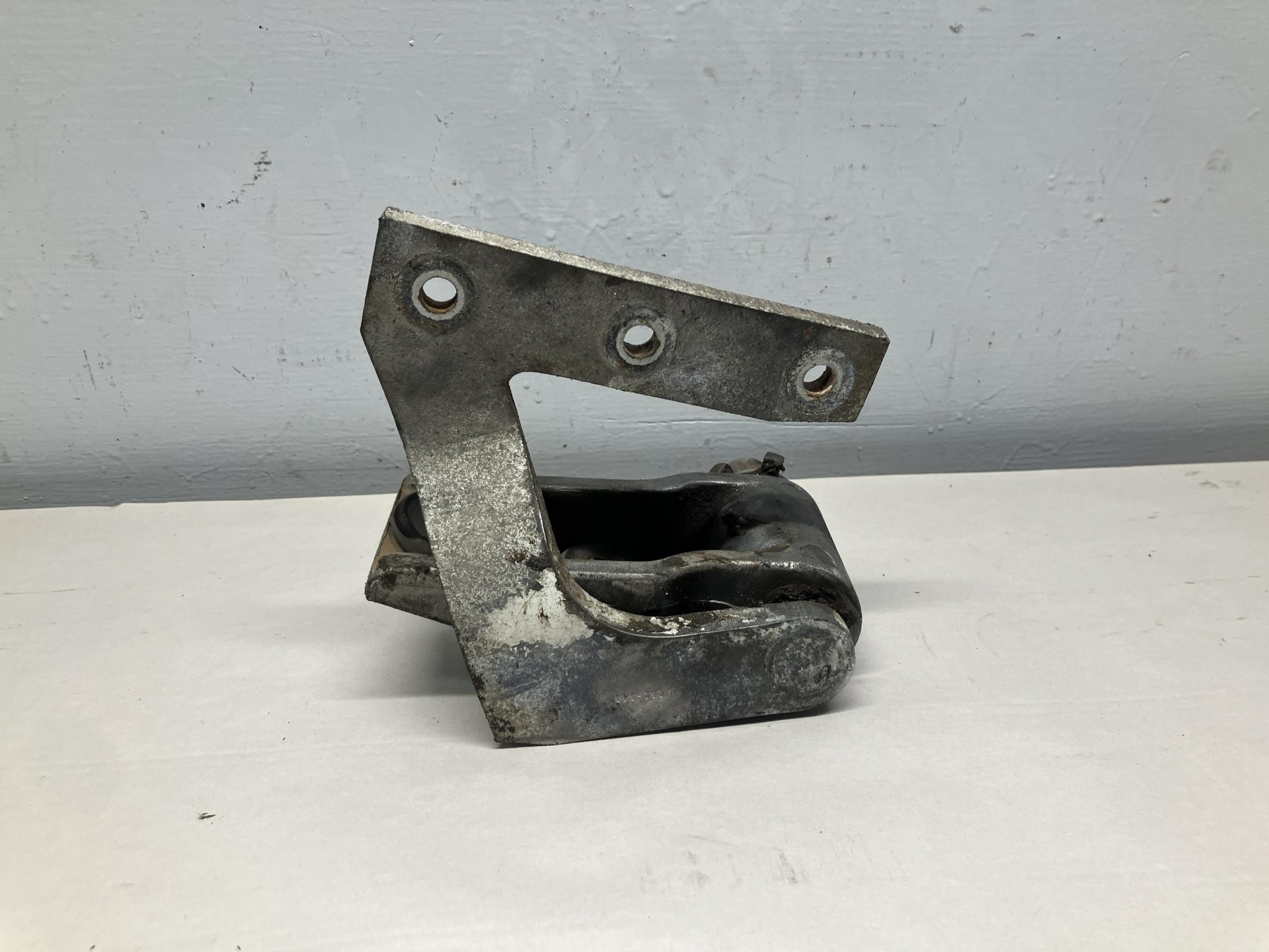 Kenworth T600 Hood Hinge for Sale