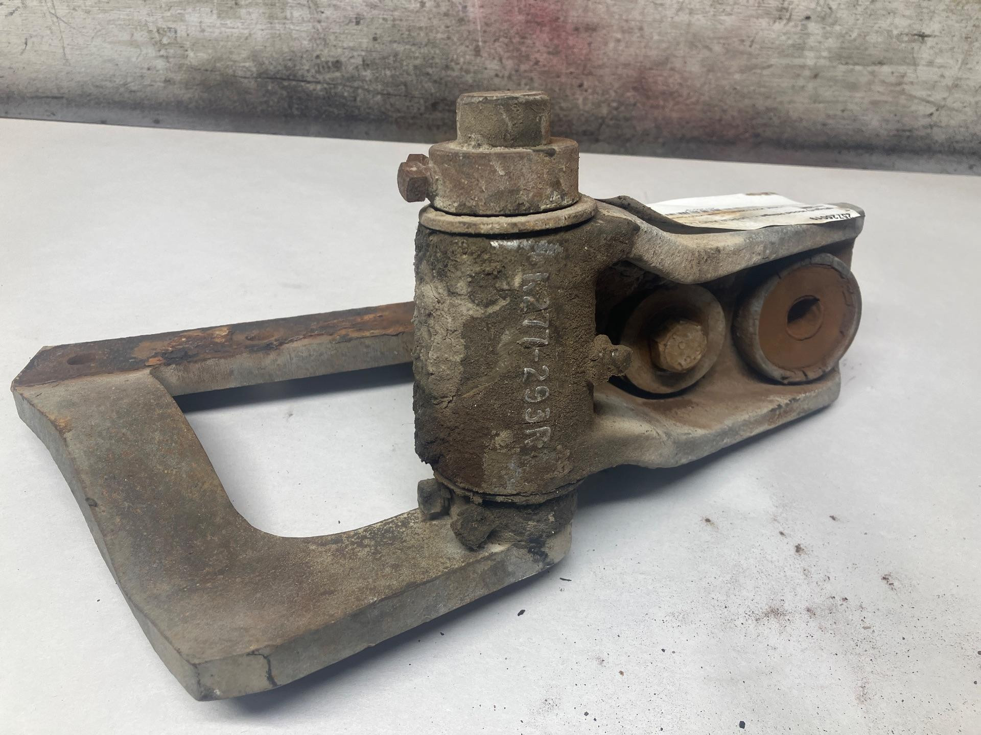 Kenworth T600 Hood Hinge for Sale