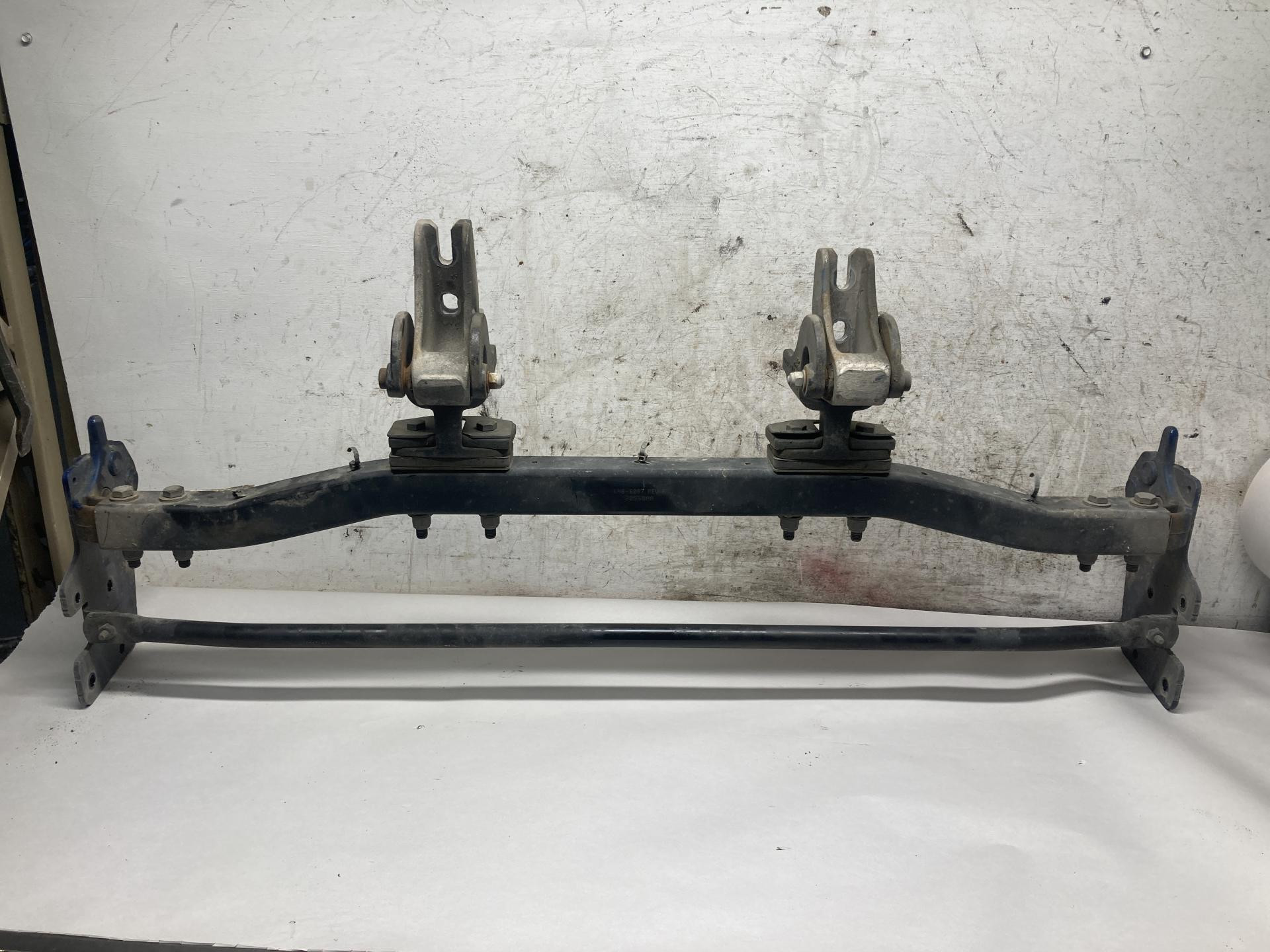 L48-6087 | Kenworth T680 Hood Hinge for Sale
