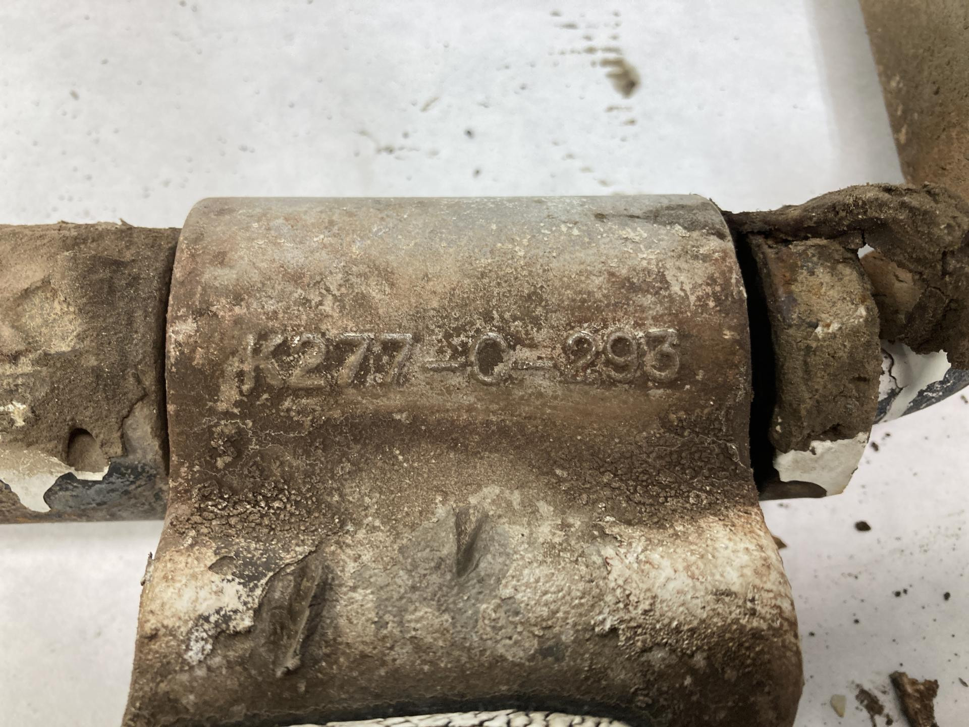 K277-Q-293 | Kenworth T800 Hood Hinge for Sale