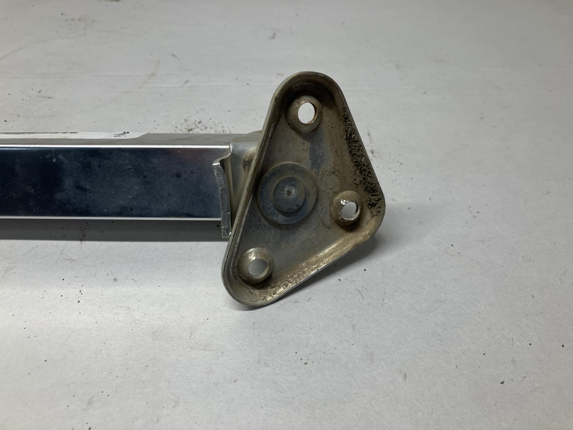 N/A | Ford LNT9000 Hood Latch for Sale