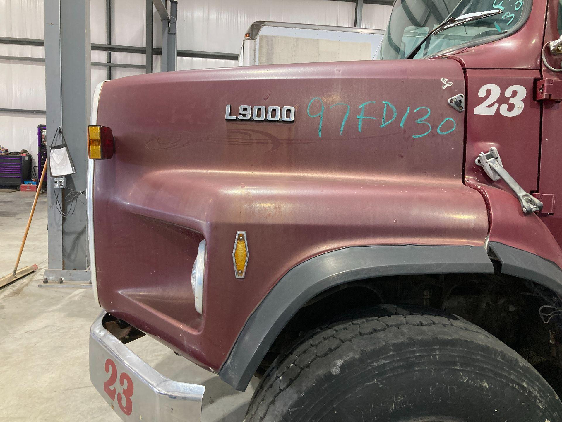 Ford LTS9000 Hood for Sale