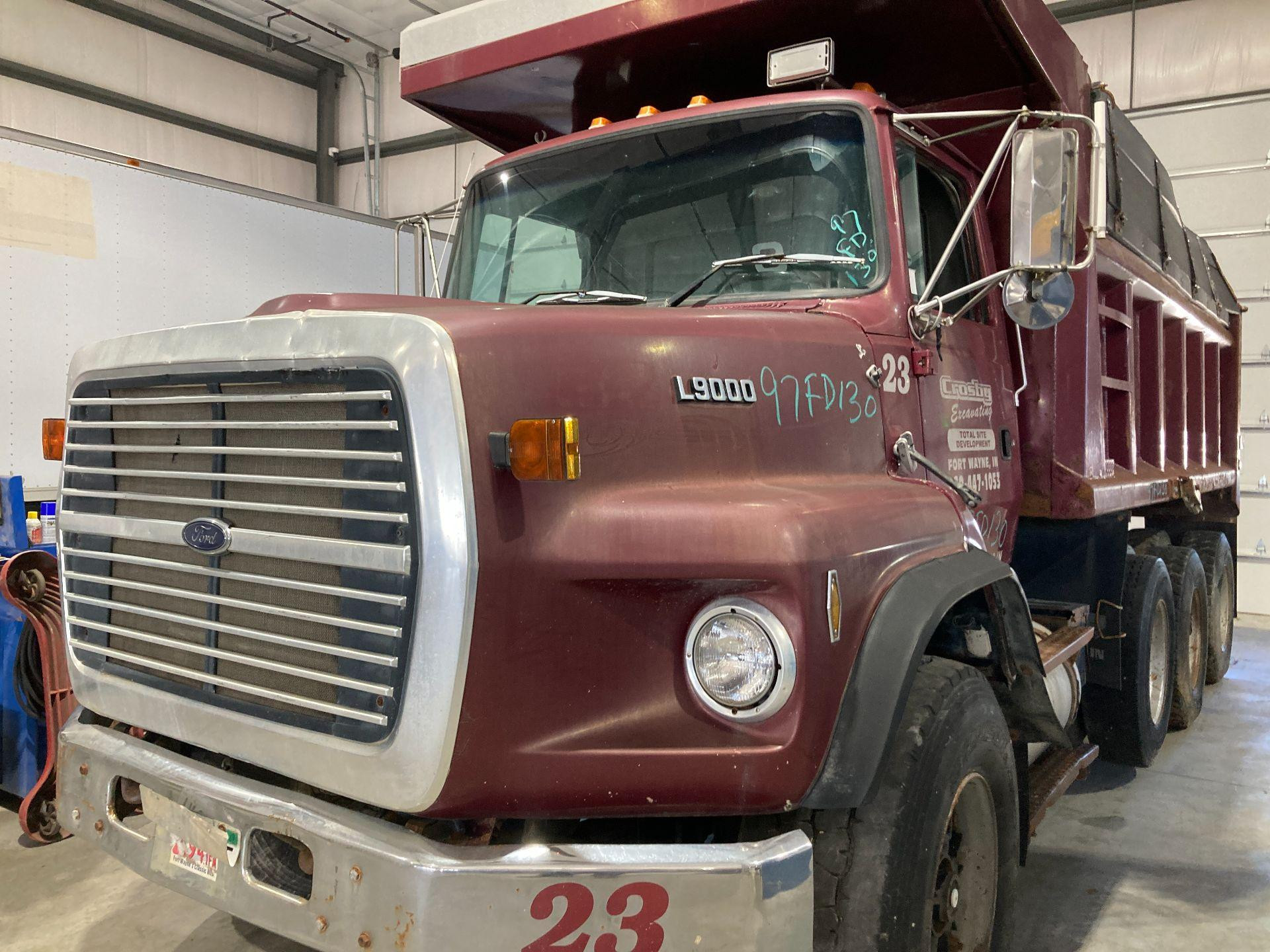 Ford LTS9000 Hood for Sale