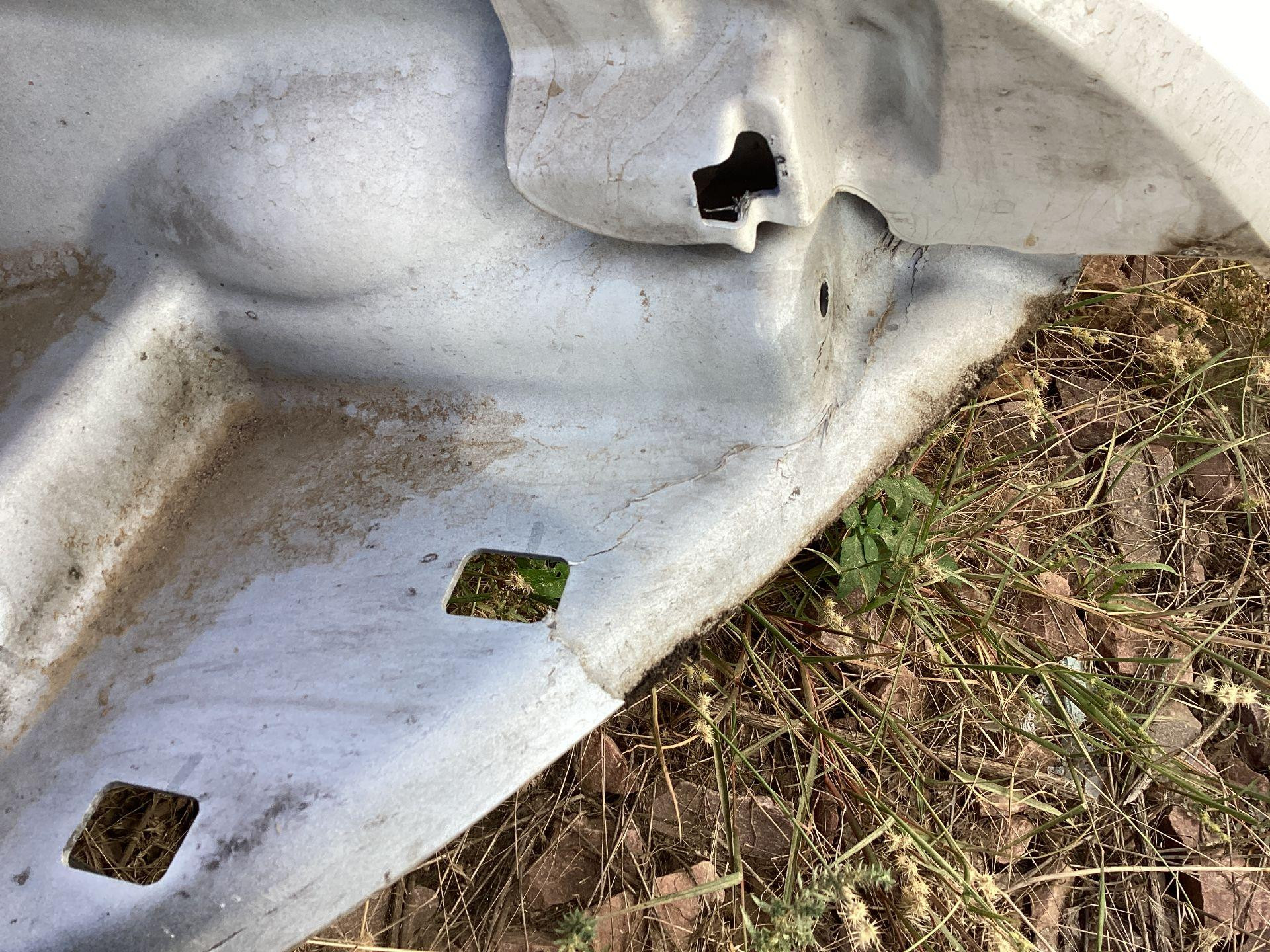 82758691 | Volvo VNL Hood Panel for Sale