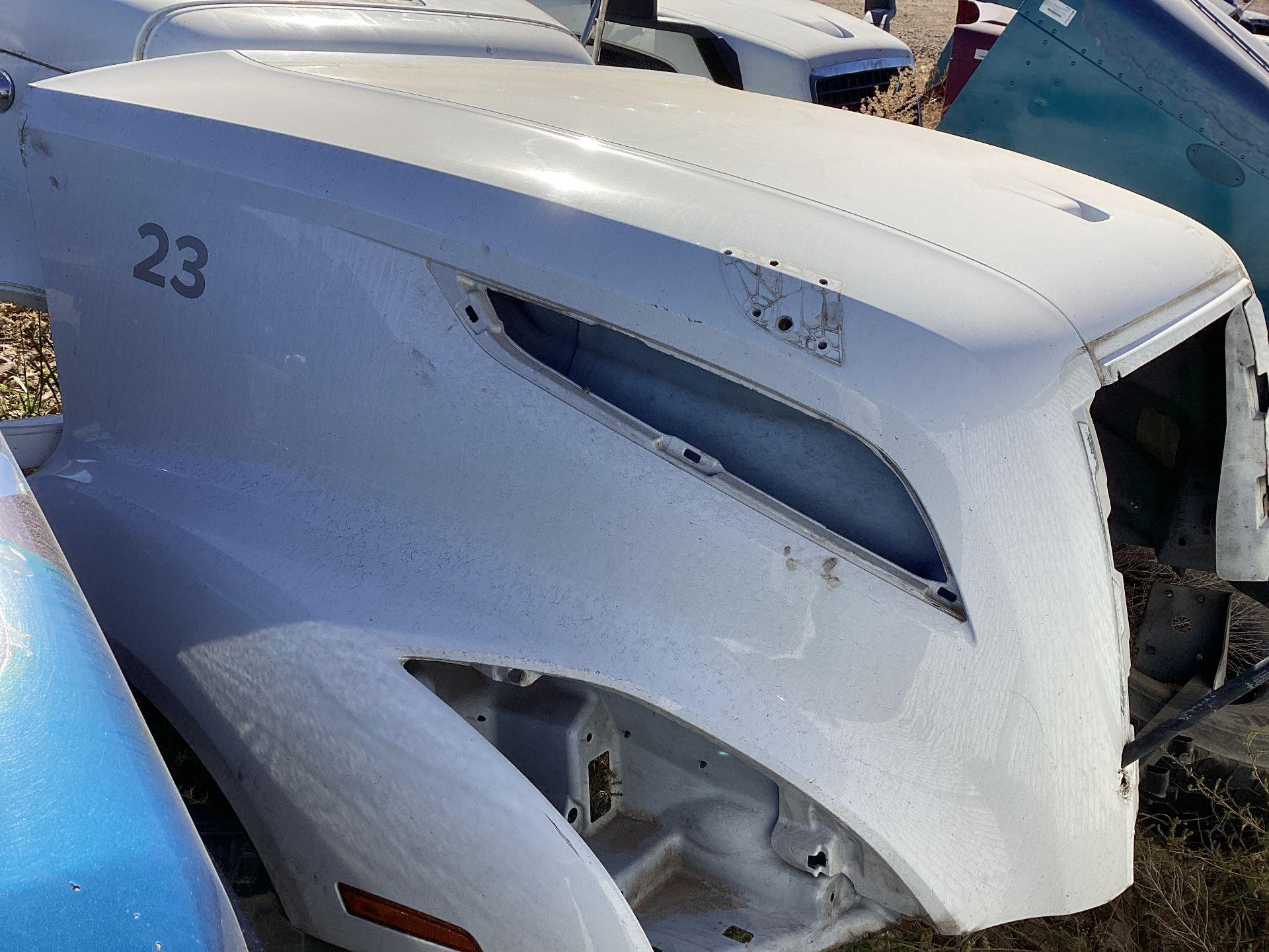 82758691 | Volvo VNL Hood Panel for Sale