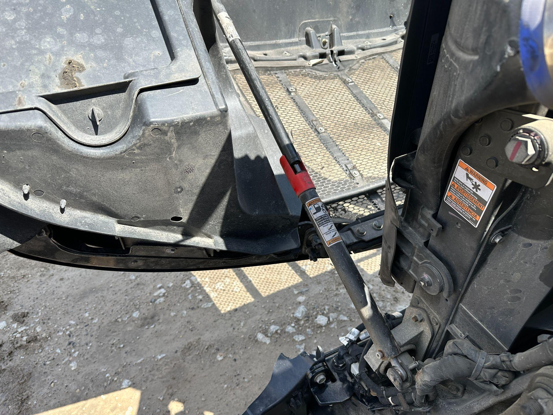 L71-6043 | Peterbilt 579 Hood Shock for Sale