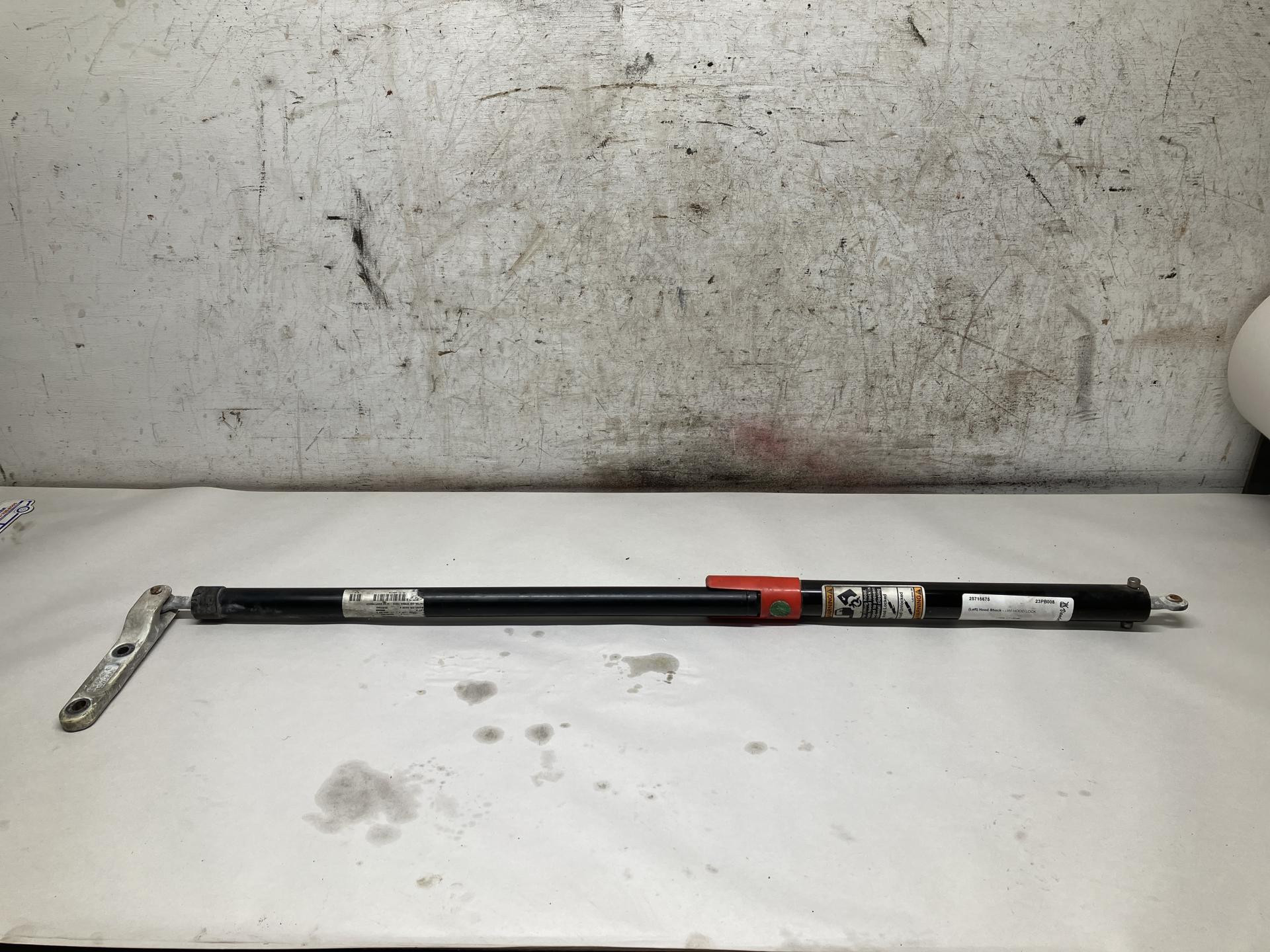 L71-0046 | Peterbilt 579 Hood Shock for Sale