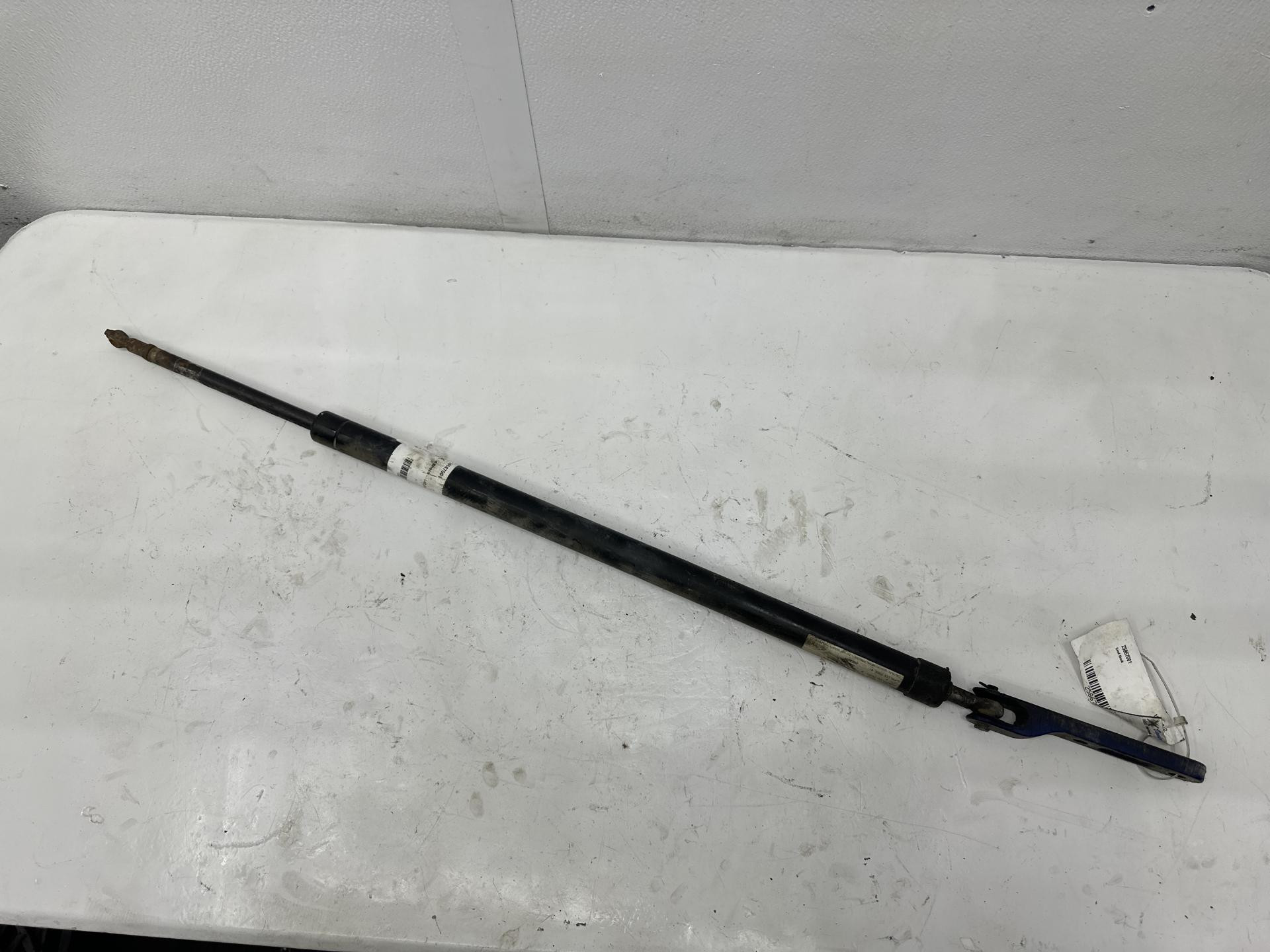 L71-6020 | Kenworth T680 Hood Shock for Sale