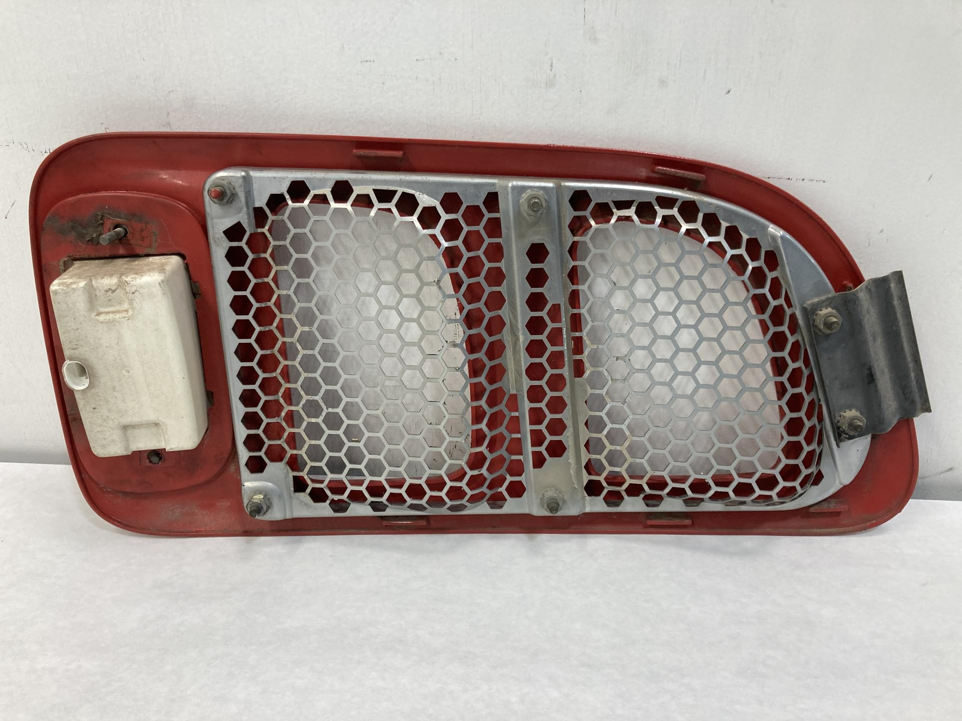 F6HT-16B669-AC | Sterling L9513 Hood Side Vent for Sale