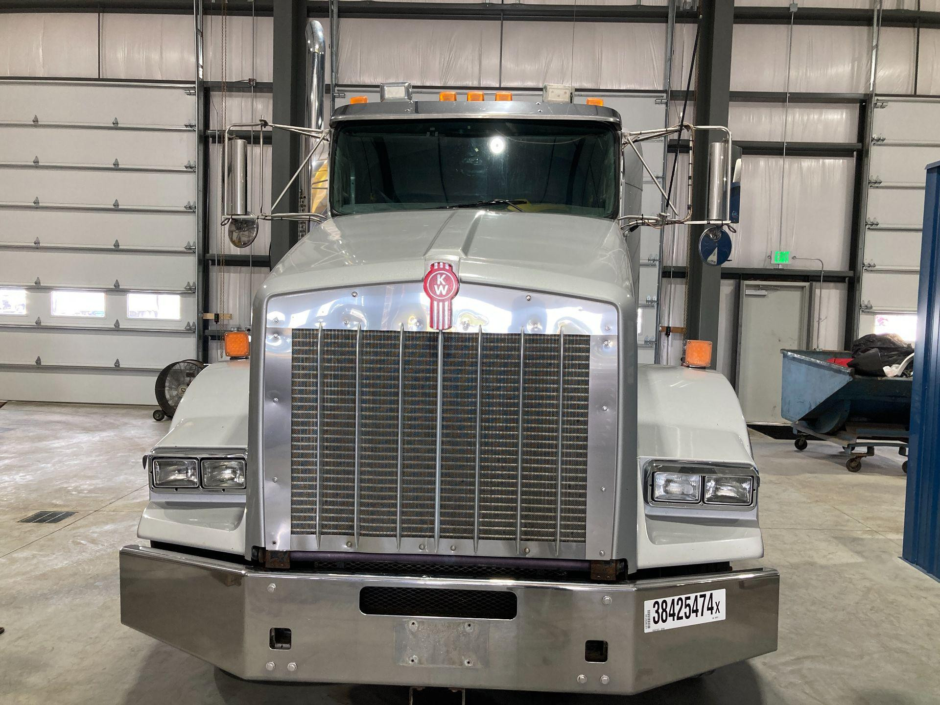 K146-1207-00SPL | Kenworth T800 Hood for Sale