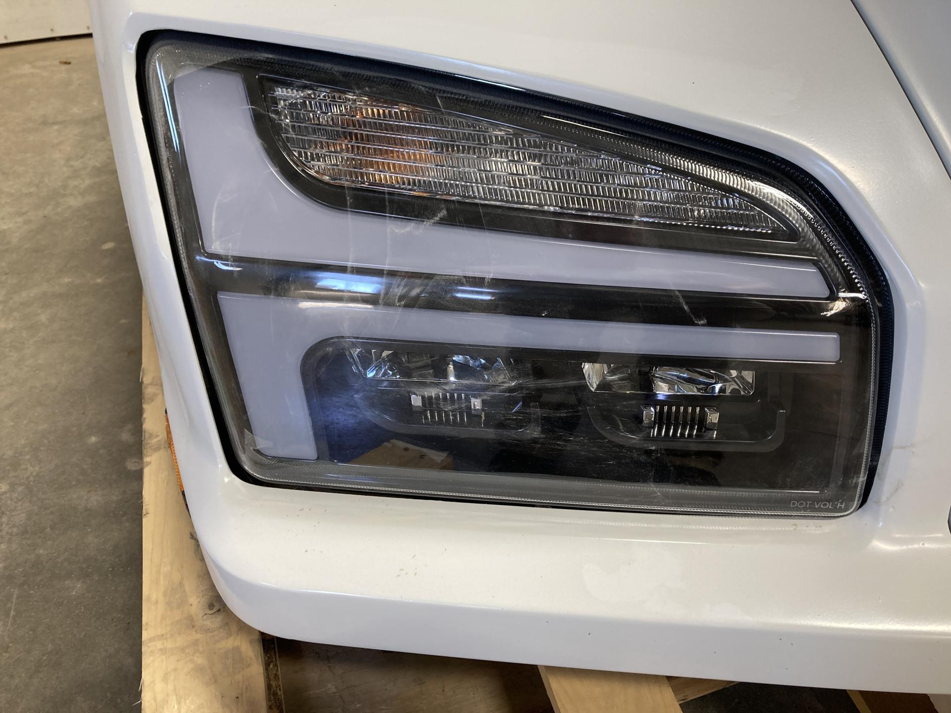 L29-6208-1110000 | Kenworth T880 Hood for Sale