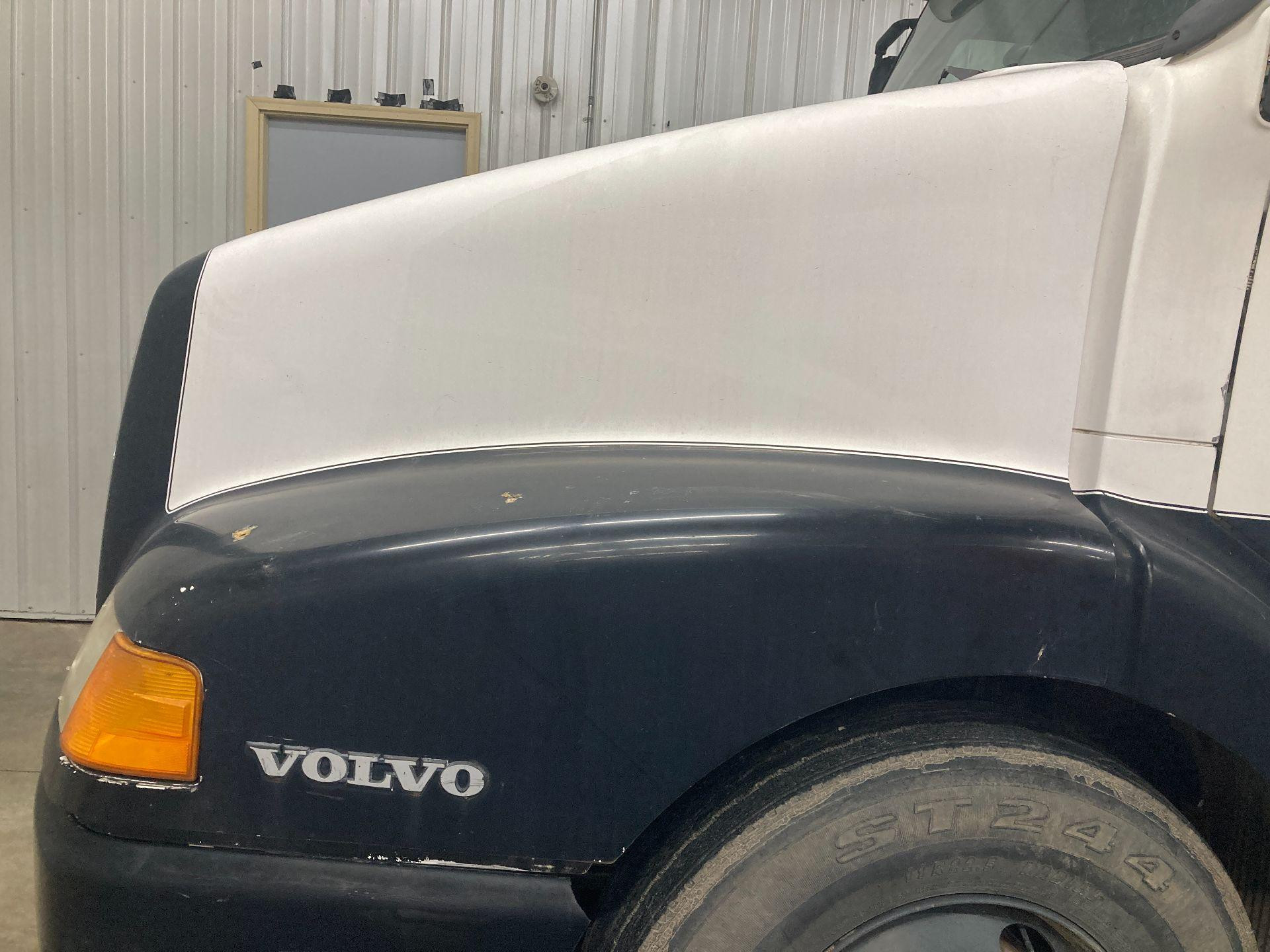 20377850 | Volvo VNL Hood for Sale