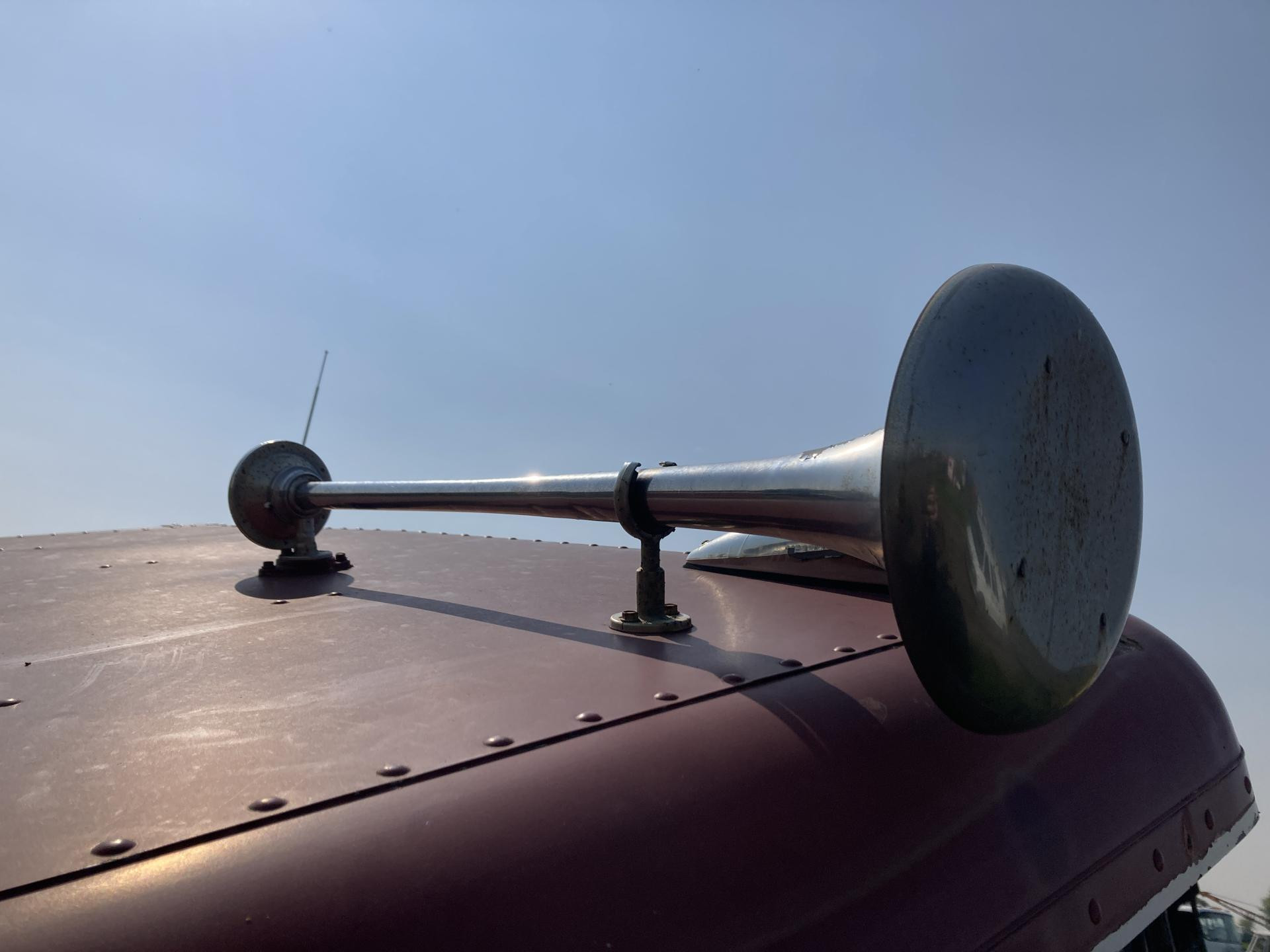 Peterbilt 352 COE Horn for Sale