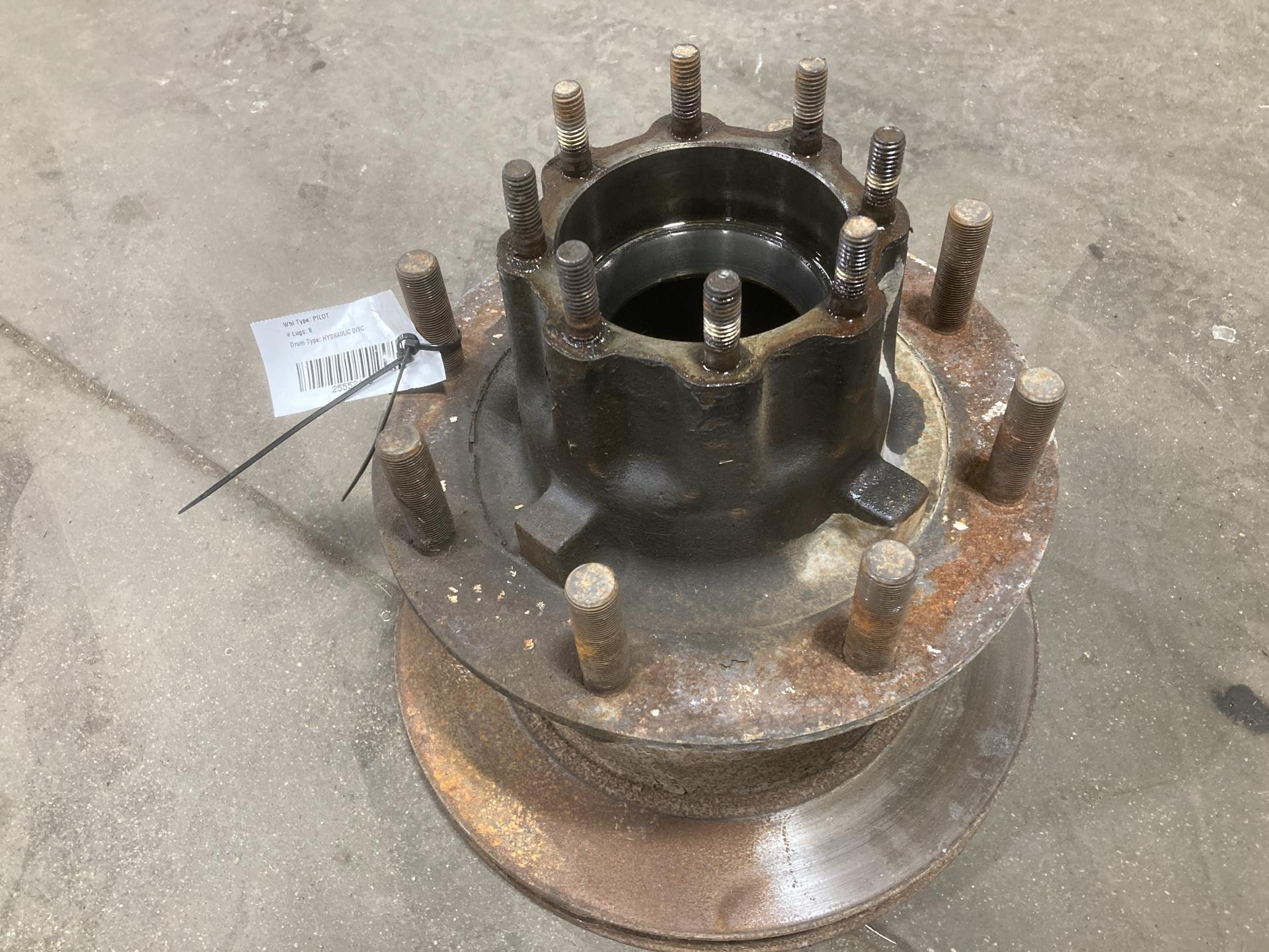 5764 | Chevrolet C4500 Hub for Sale