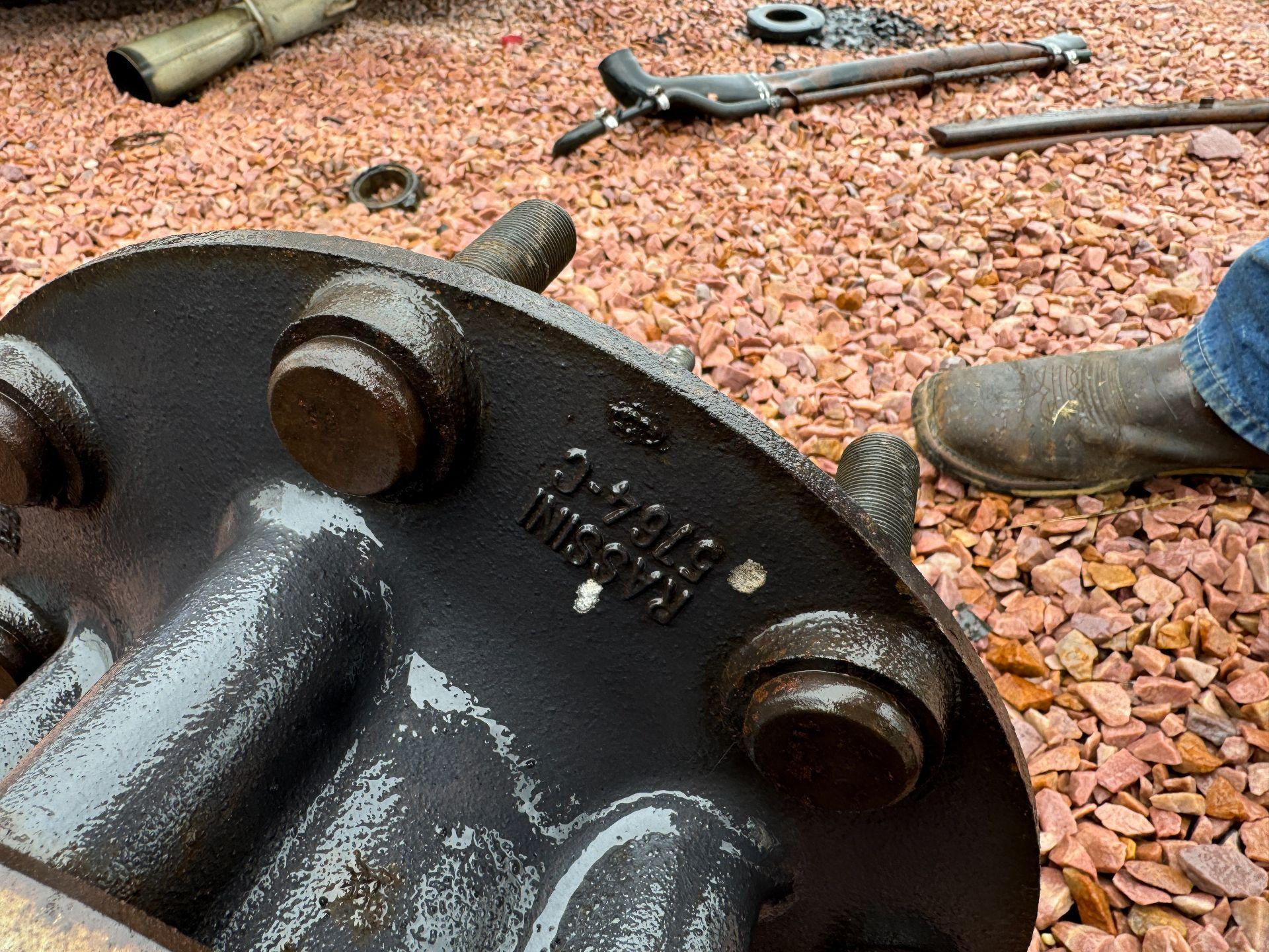 GMC C4500 Hub for Sale