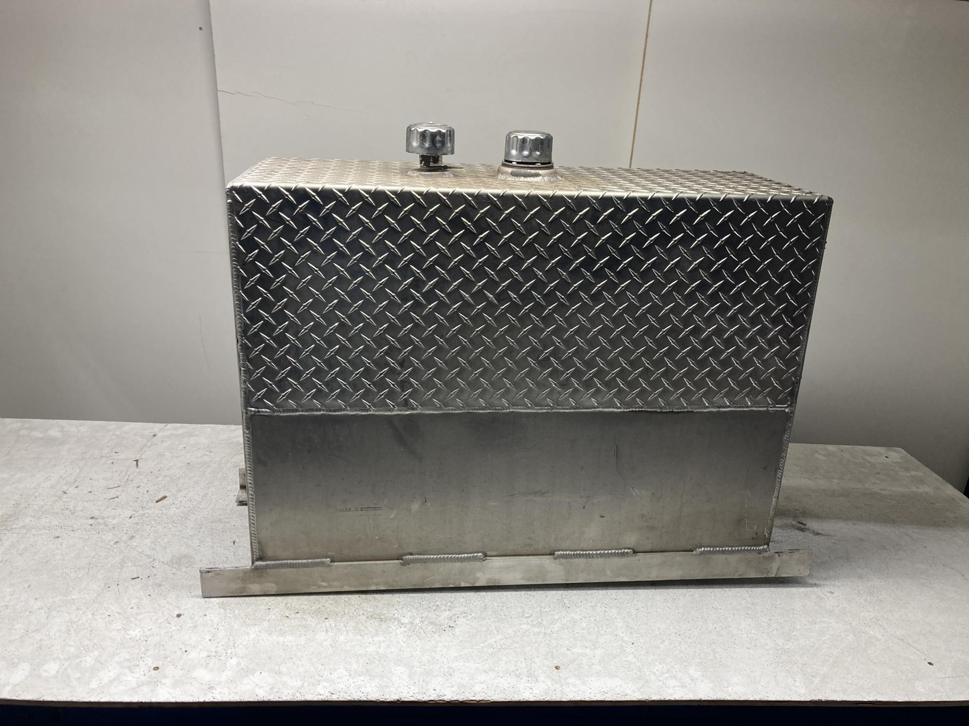 BF 09-06005001 Hydraulic Tank | Hydraulic Reservoir for Sale