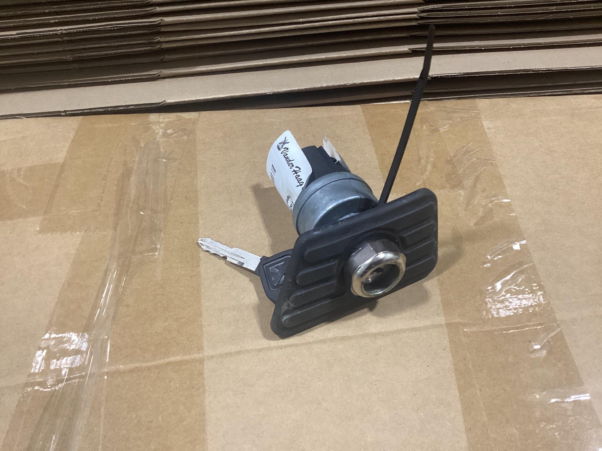 International DURASTAR (4300) Ignition Switch for Sale