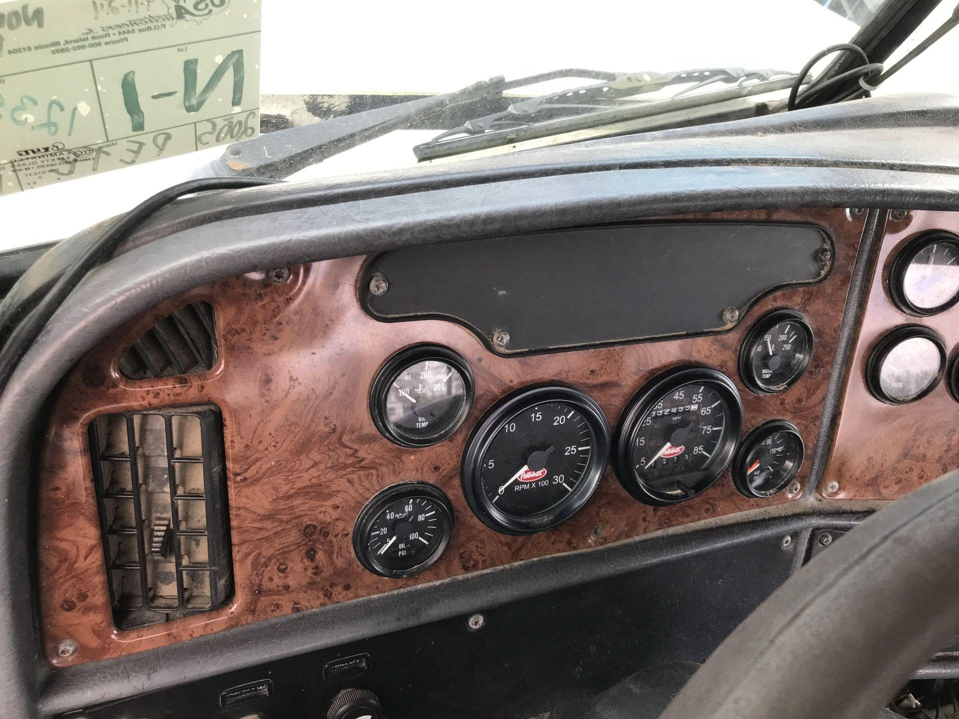 Peterbilt 378 Speedometer Instrument Cluster for Sale