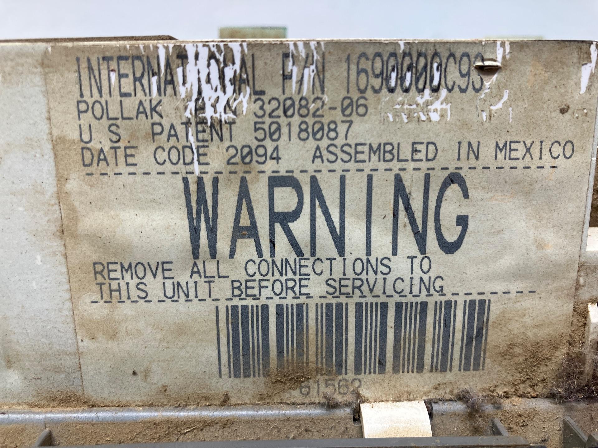1689995C93 | International 3800 Speedometer Instrument Cluster for Sale