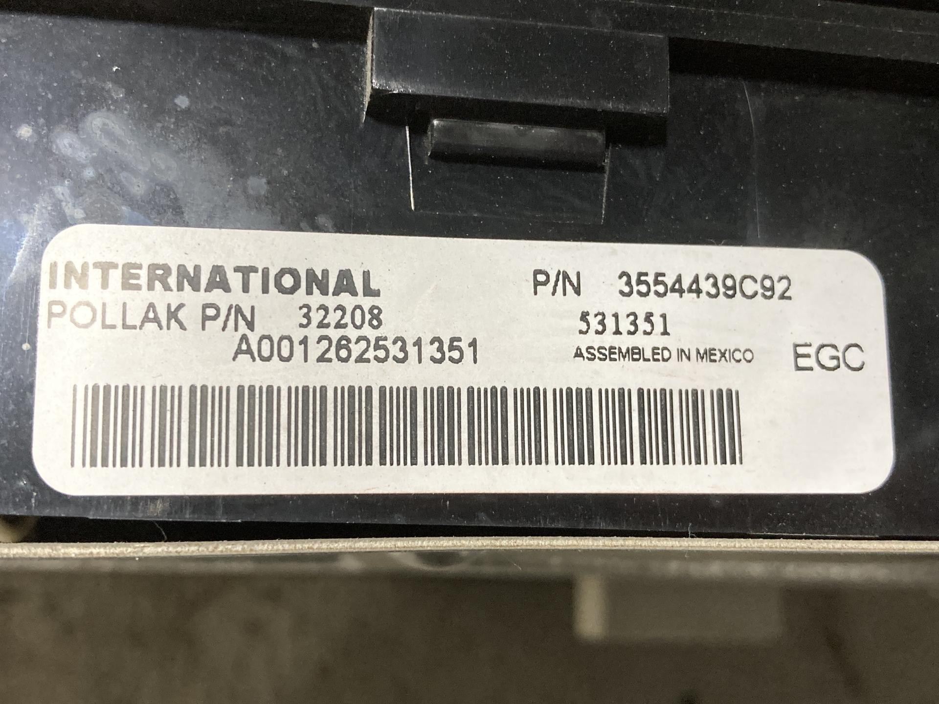 3554419F93 | International 7600 Speedometer Instrument Cluster for Sale