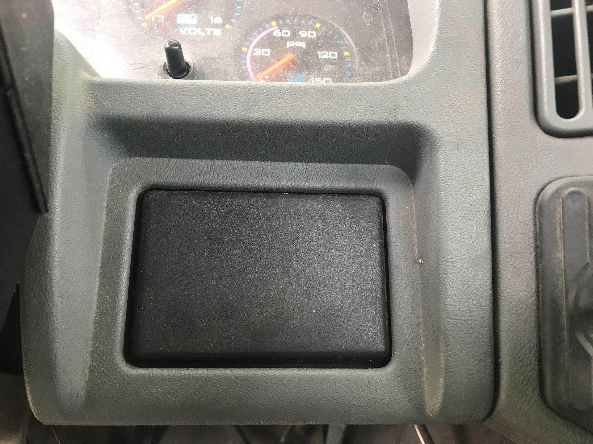 3576993F93 | International 4400 Speedometer Instrument Cluster for Sale