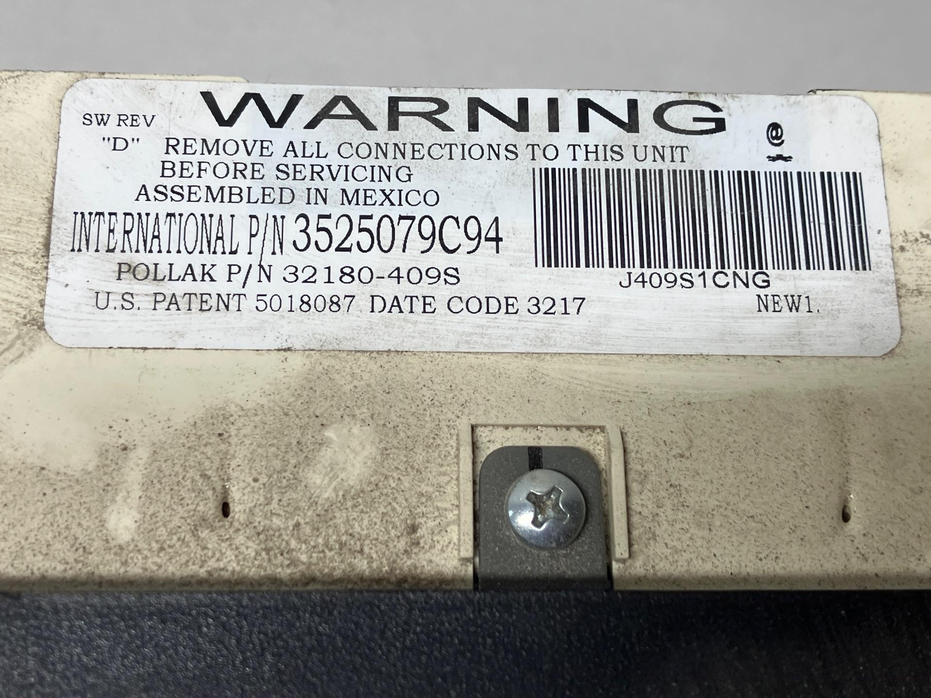 3525079C94 | International 4700 Speedometer Instrument Cluster for Sale