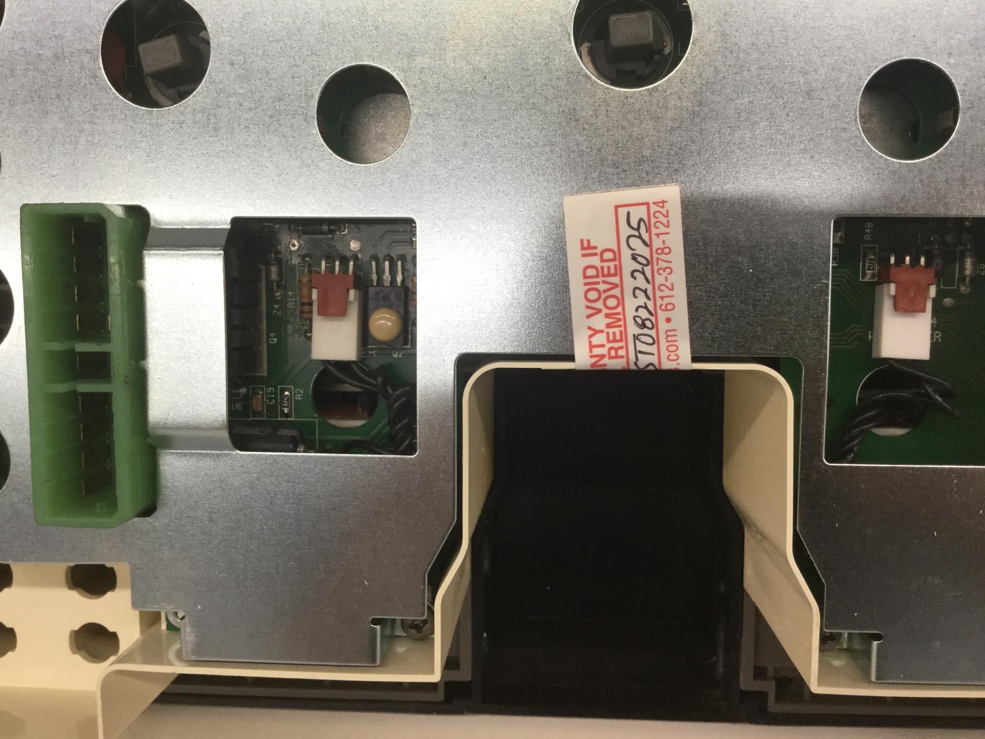 3513363C91 | International 4700 Speedometer Instrument Cluster for Sale